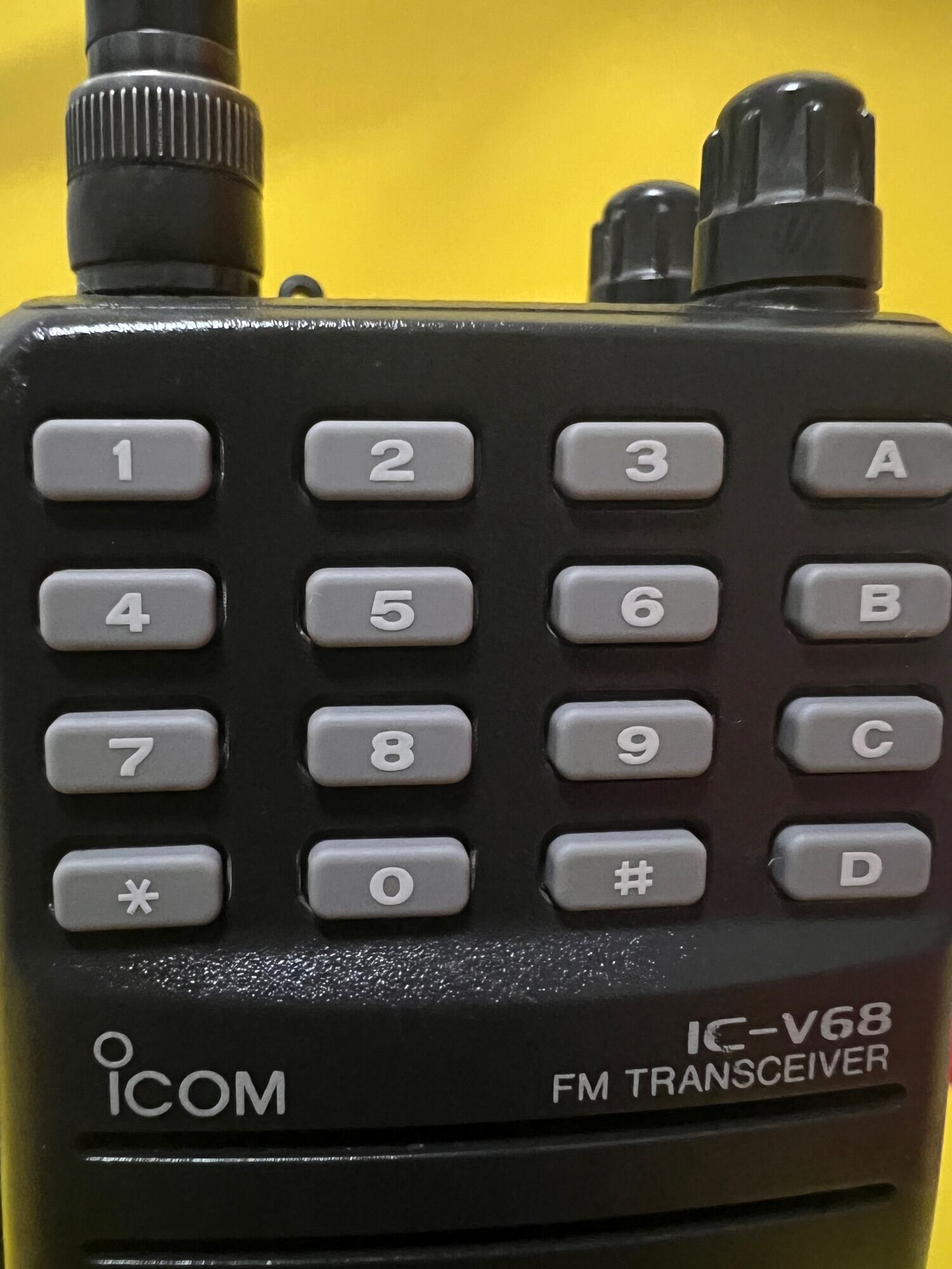 ICOM IC-V68. วิทยุสื่อสารเก่าญี่ปุ่นนำเข้า สำหรับสะสมหรือใช้งาน Made in ...