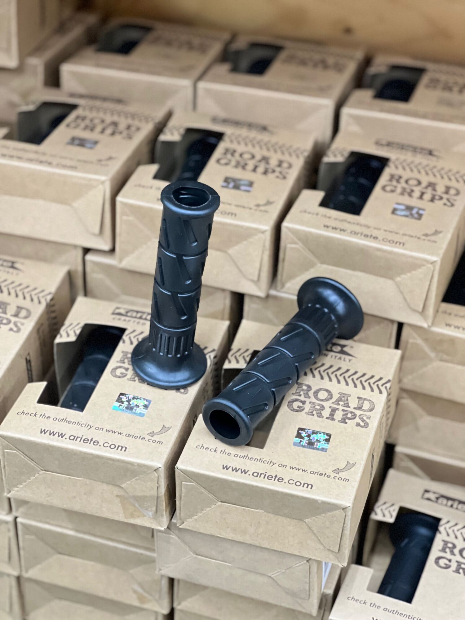 ปลอกมืออริเต้ ปลอกแฮนด์อาริเต้ Ariete งานดี นุ่มมือ ใช้ได้กับรถทุกรุ่น ...