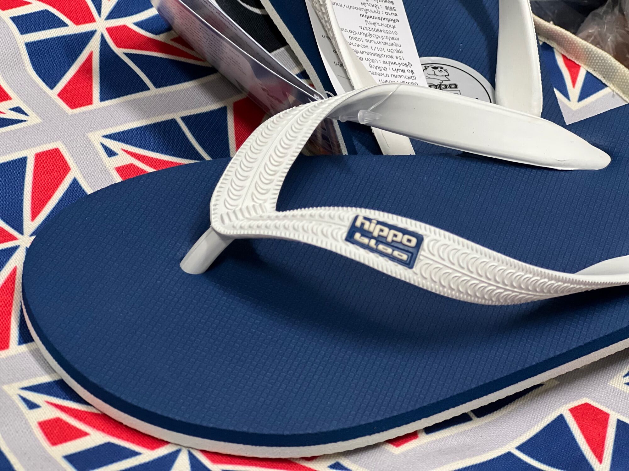 รองเท้าแตะหูหนีบ Hippobloo สี spark blu sea หู white sky | Lazada.co.th