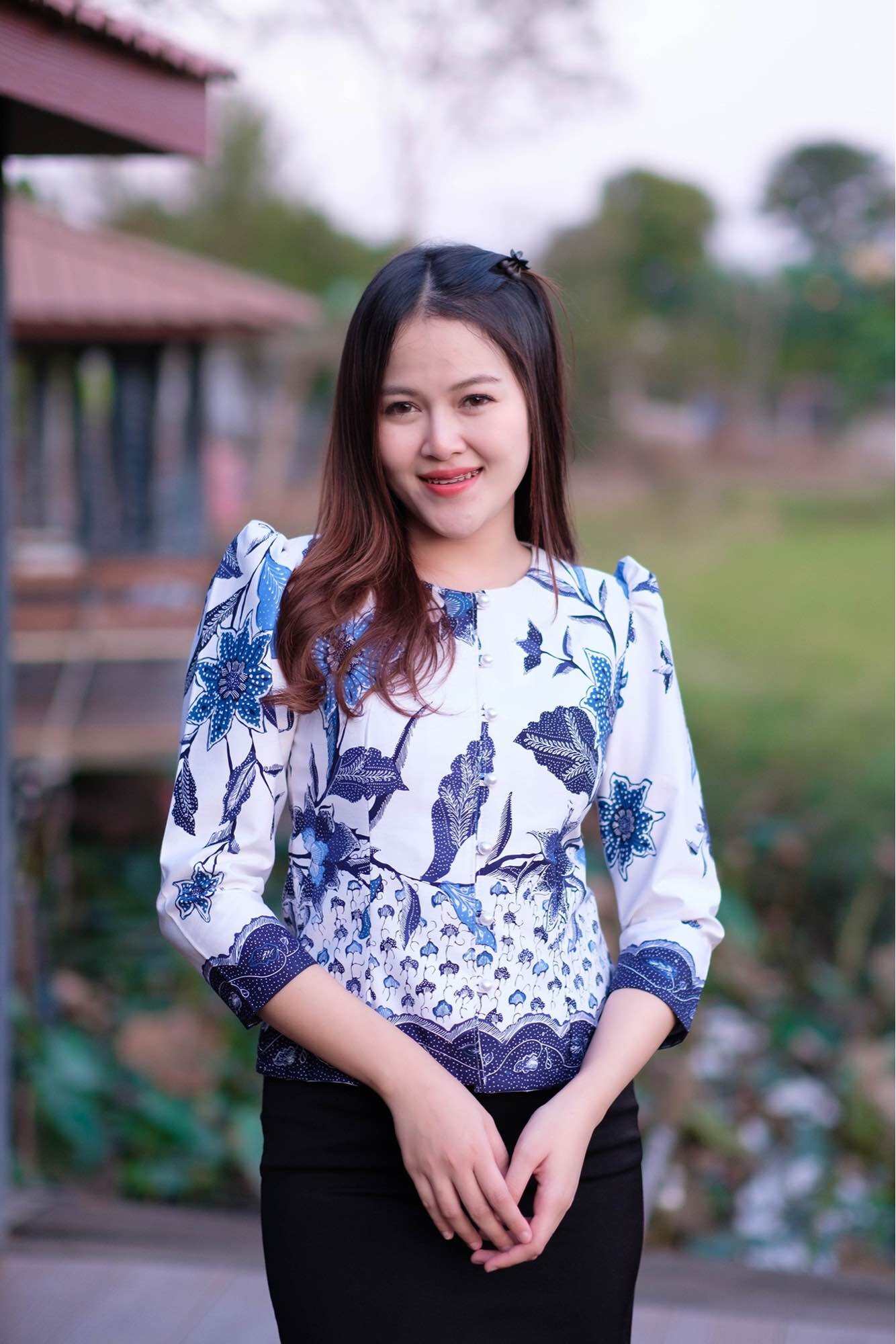 เสื้อผ้าปาเต๊ะ java ทรงไทยเรือนต้น งานอัดกาวทั้งตัว | Lazada.co.th