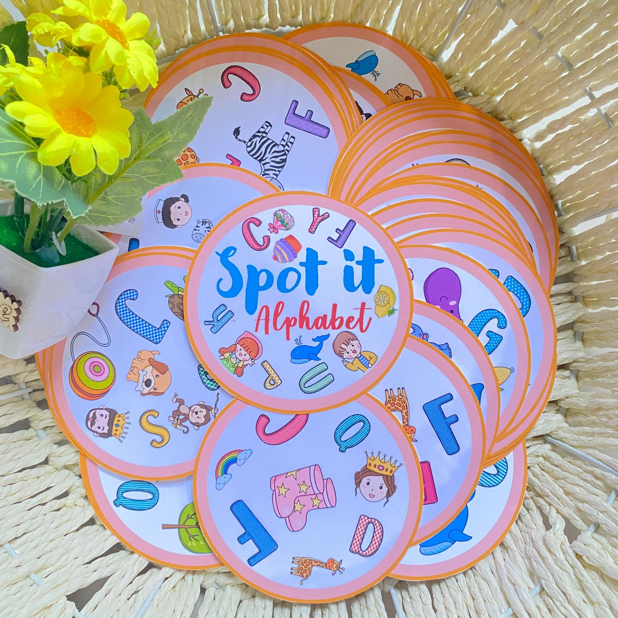 สื่อการสอนภาษาอังกฤษ Spot It Alphabet 72 cards 🔠🔤 | Lazada.co.th