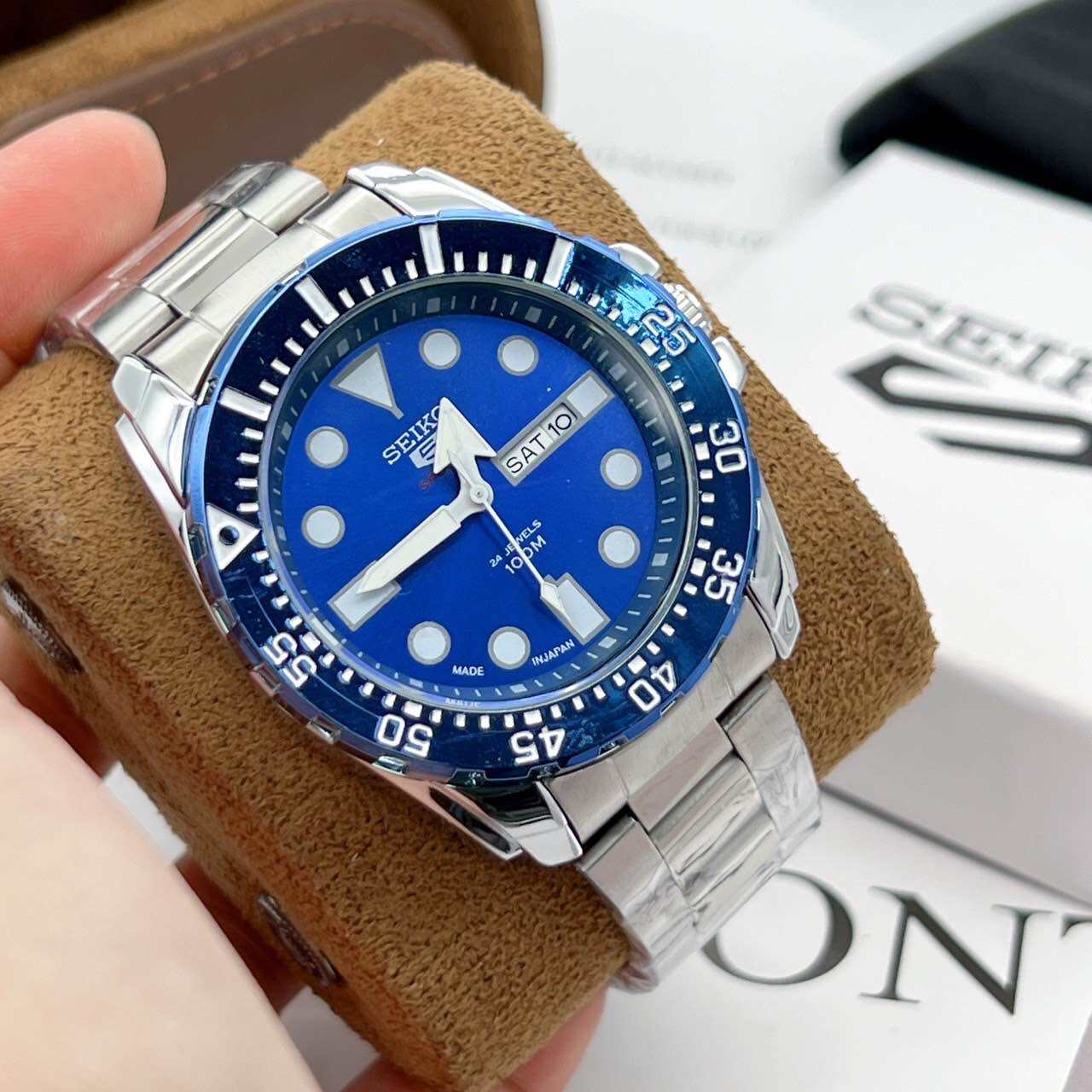 นาฬิกาข้อมือผู้ชาย สุดเท่ งานดีละเอียด งานสวย บอกเวลาชัดเจน วันที่ ...