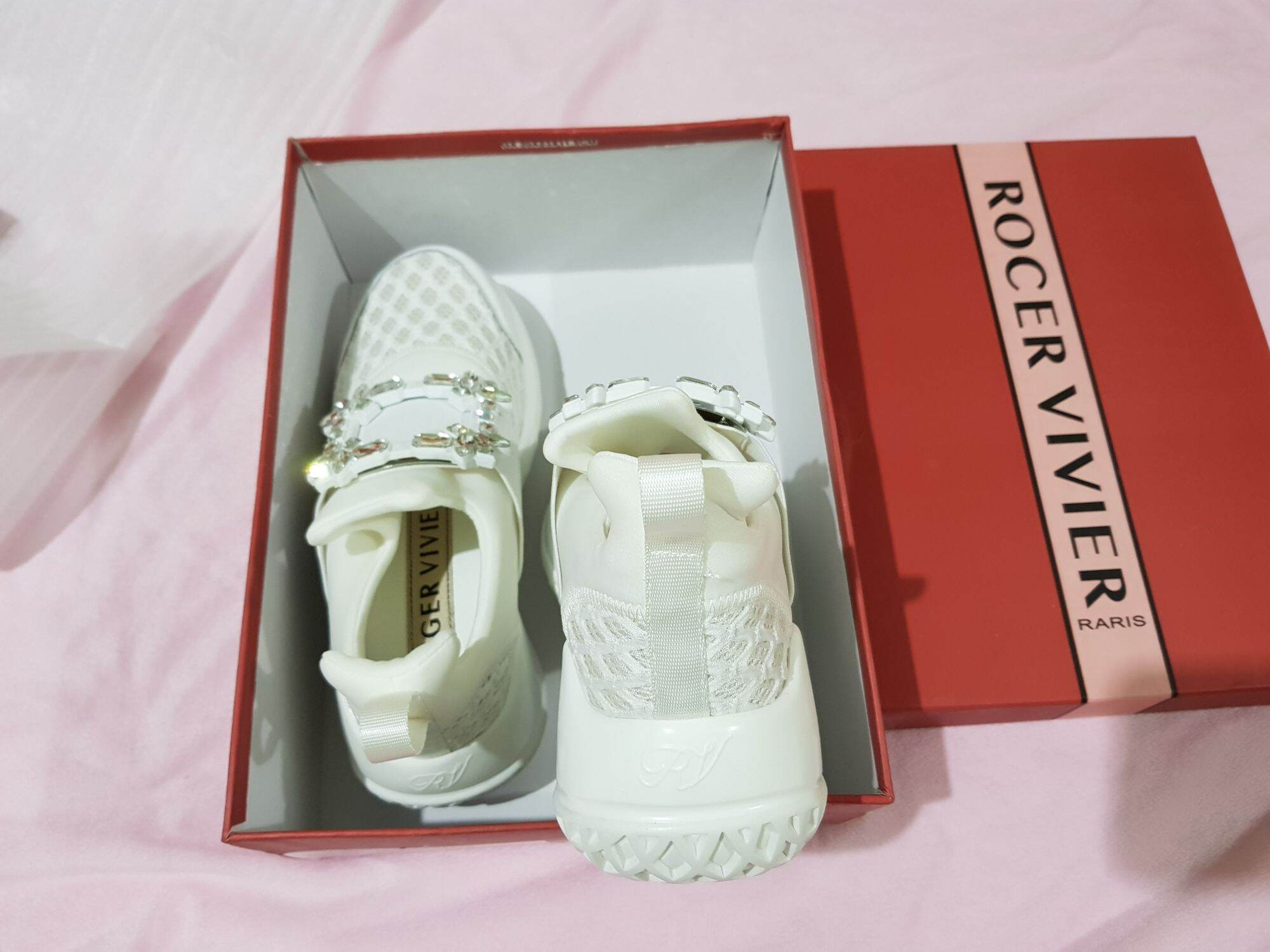 Rocer vivier Raris รองเท้า วัสดุเกรดพรีเมี่ยม - Do.t - ThaiPick