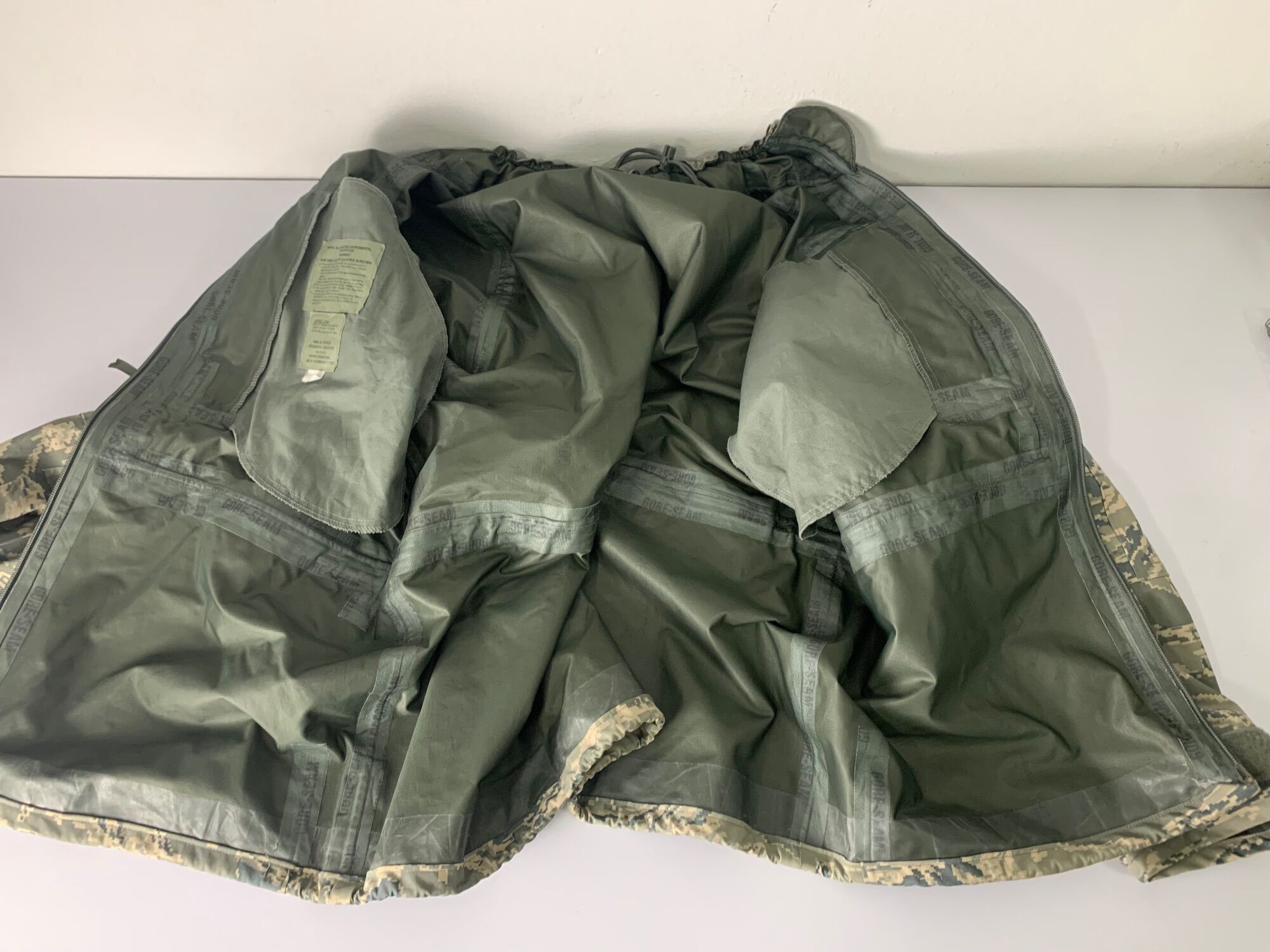 เสื้อแจ็คเก็ตมีฮู้ด,ของแท้ มือ2 , GORTEX, PARKA, AIR Force . ABU, Size ...