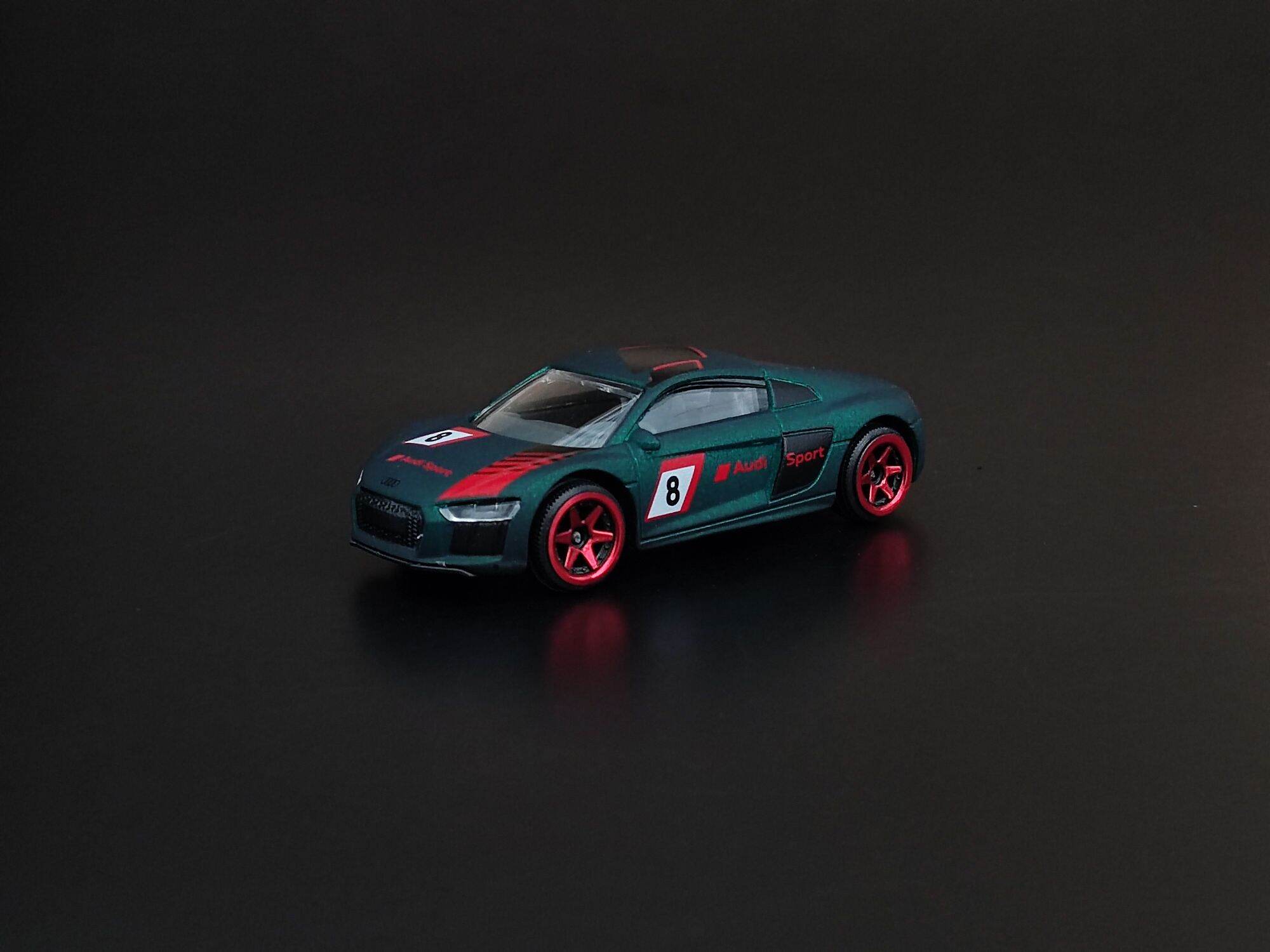 majorette audi r8 no.8 สีเขียว | Lazada.co.th