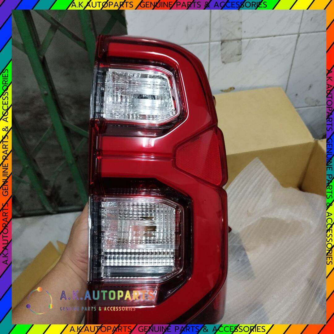 ของแท้!! 81551-0K690 เสื้อไฟท้ายโตโยต้า ด้านขวา RH REVO LED 2022 ของแท้ ...