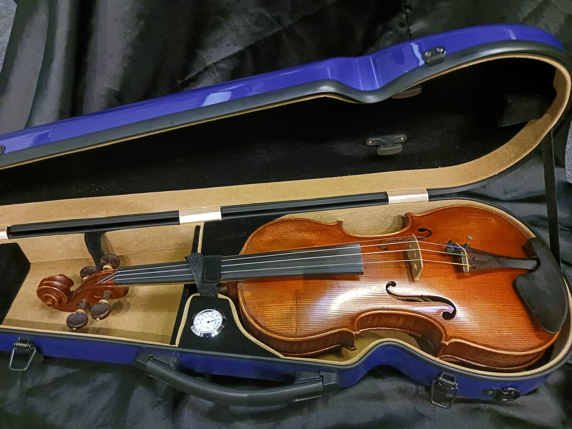 Violin Case Cabon fiber (Deep Blue) กล่องไวโลิน ขนาด 44 ทำจากวัสดุ ...