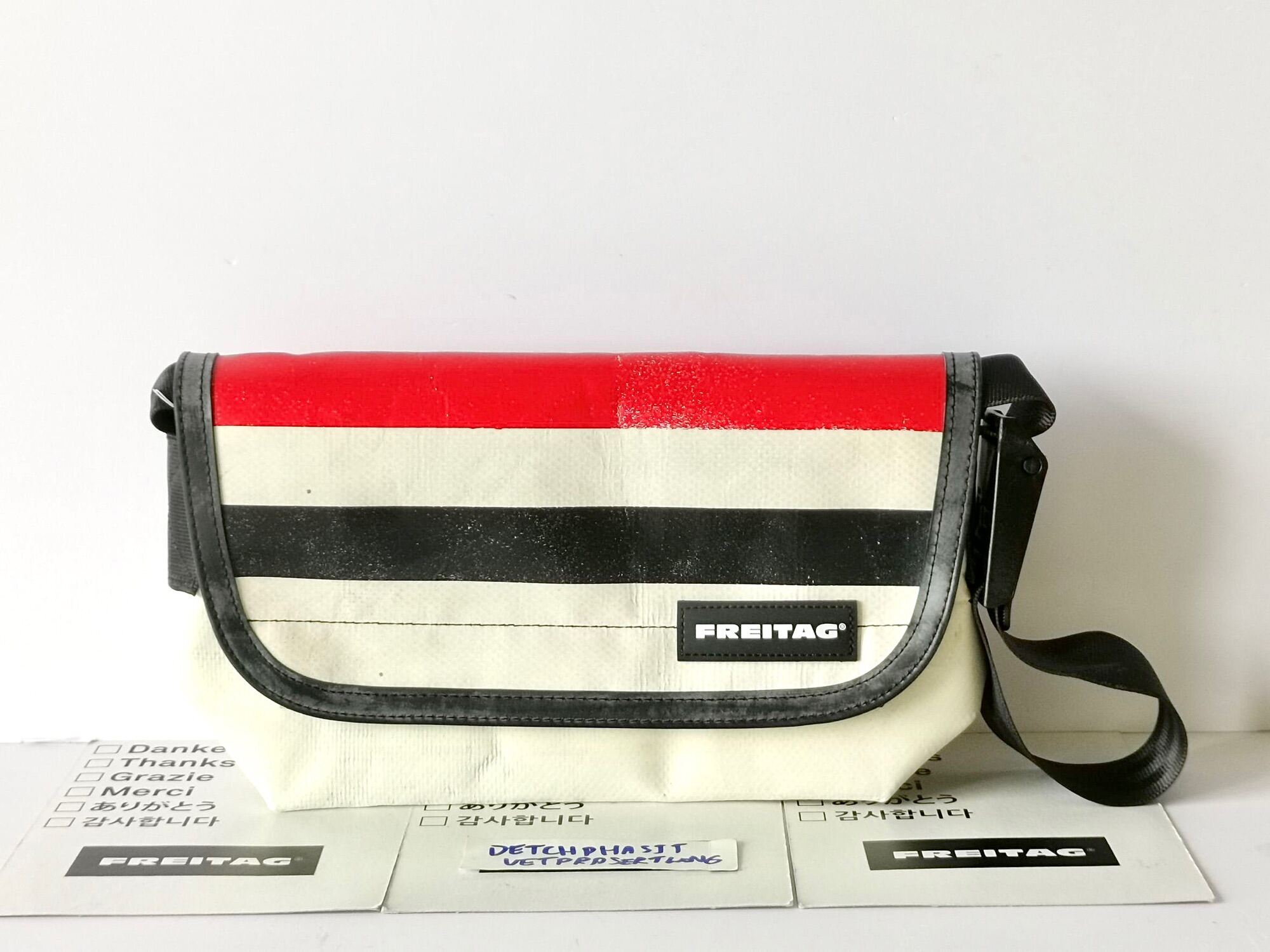 Freitag รุ่น Hawaii Five-O Triple Colors ผ้าใบสีขาว มือ 1 แท้กห้อย ของ ...