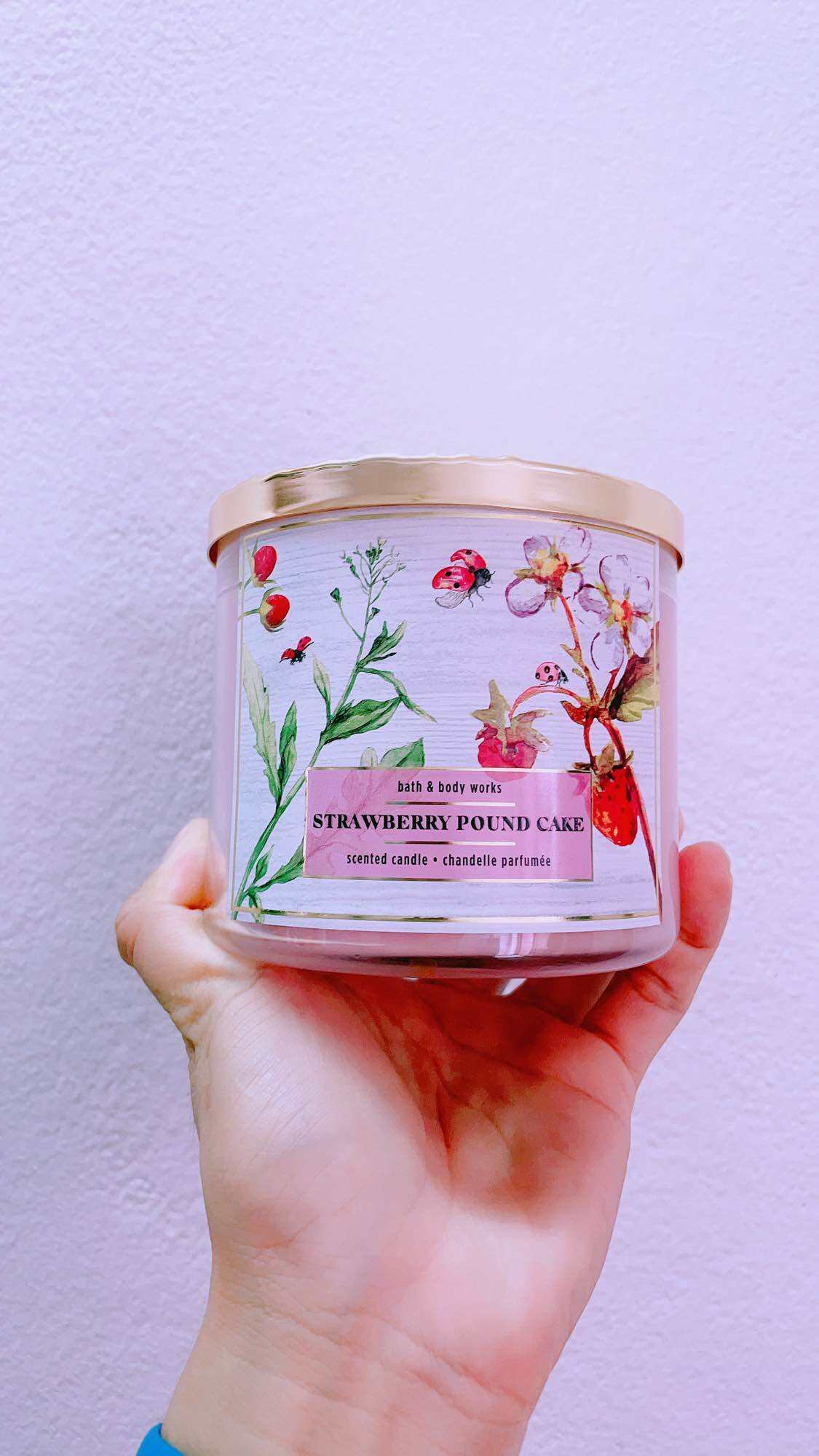 Bath and Body Works 3 wick Candle เทียนหอม 3 ไส้ ขนาดใหญ่สุด 411g. กลิ่น strawberry pound cake ...