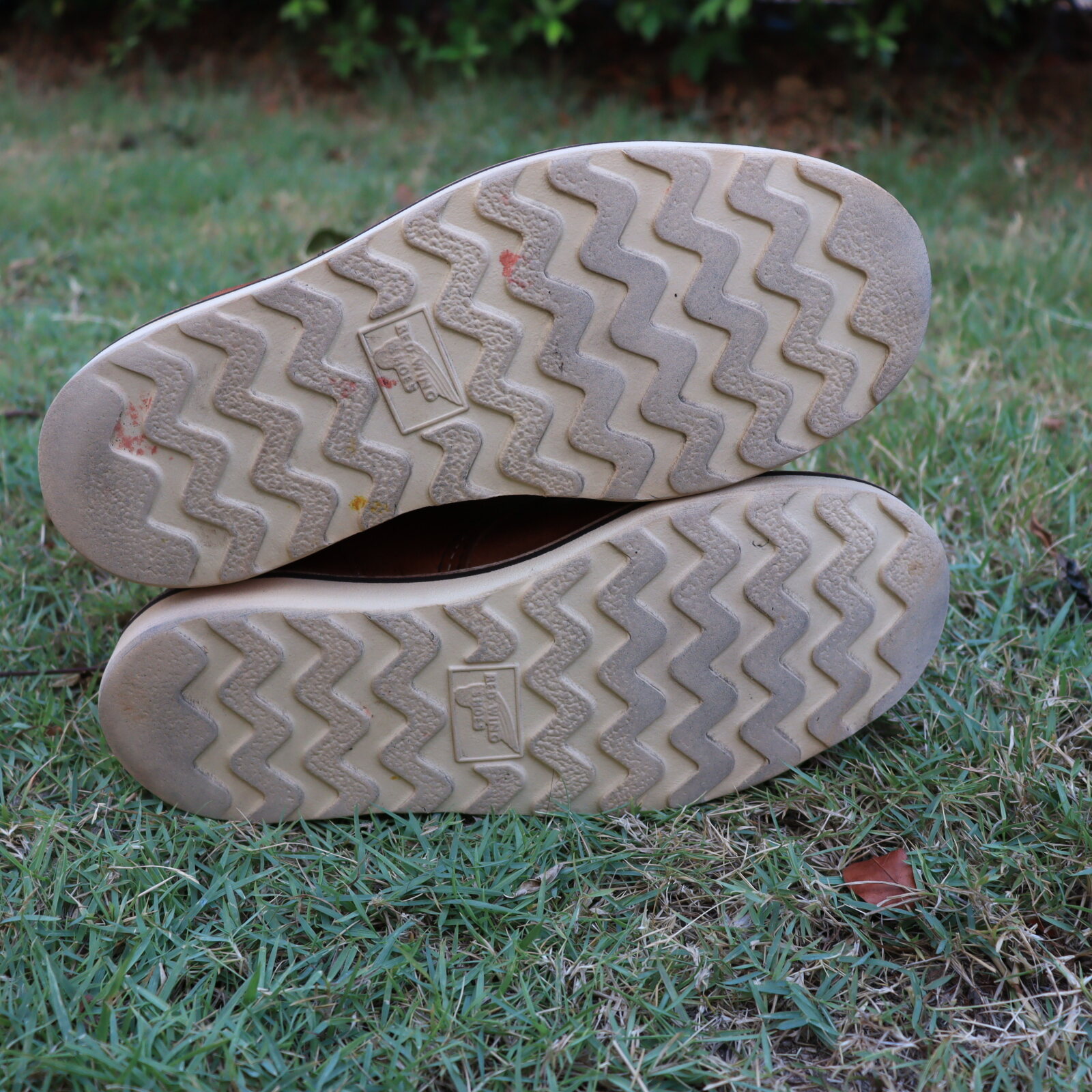 ส่งฟรี เดิมๆ Redwing Moc Toe Boots Model 1907 - The Ultimate American ...