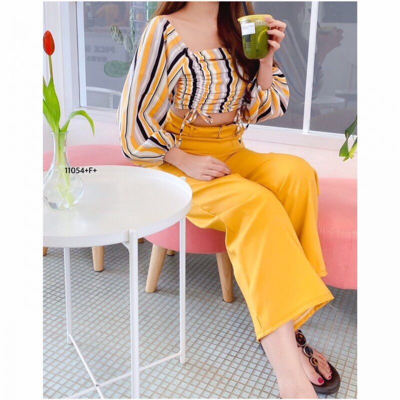 Set 2 ชิ้น เสื้อครอปแขนยาวริ้วสลัปสี + กางเกงเอวสูงขายาว11054 - NNSHOP BY MEE - ThaiPick