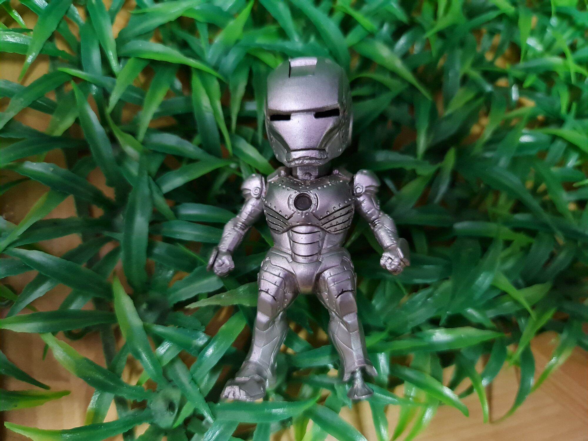 Iron Man Model มือ2 สภาพสินค้า ตำหนิ ตามรูปภาพจริง | Lazada.co.th