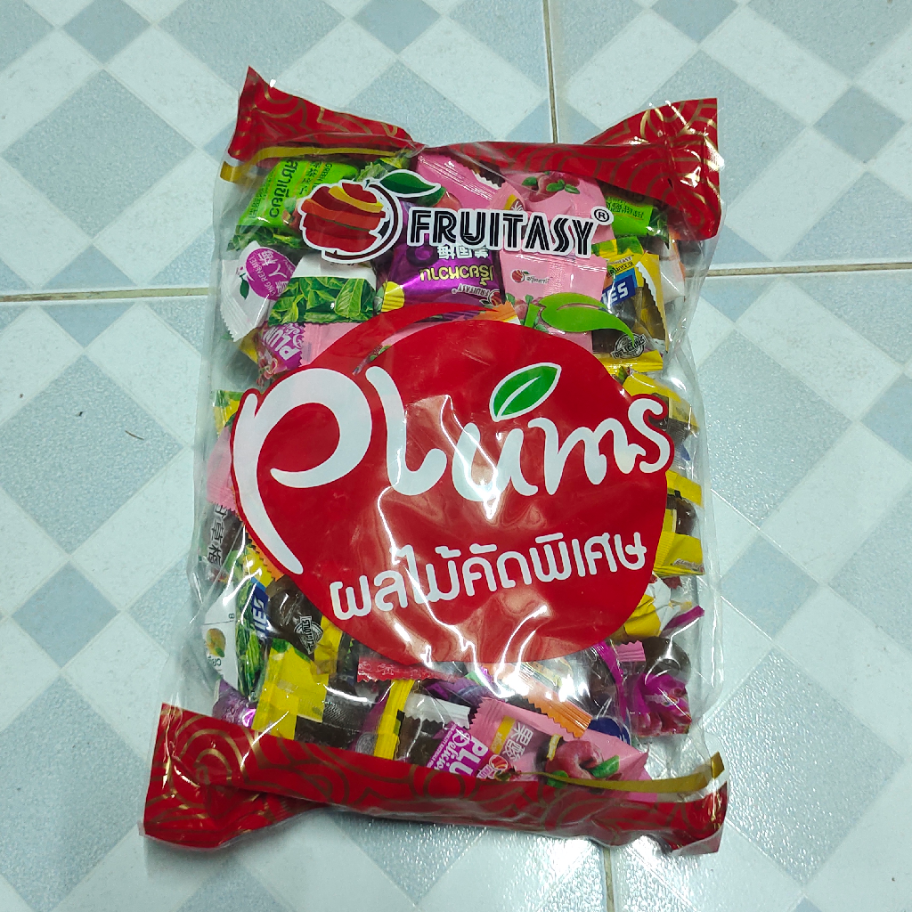 บ๊วยรวมรส ยี่ห้อ ฟรุ๊ตทาซี่ Fruitasy แบบถุง ขนาด 1กิโลกรัม เม็ดใหญ่ ...