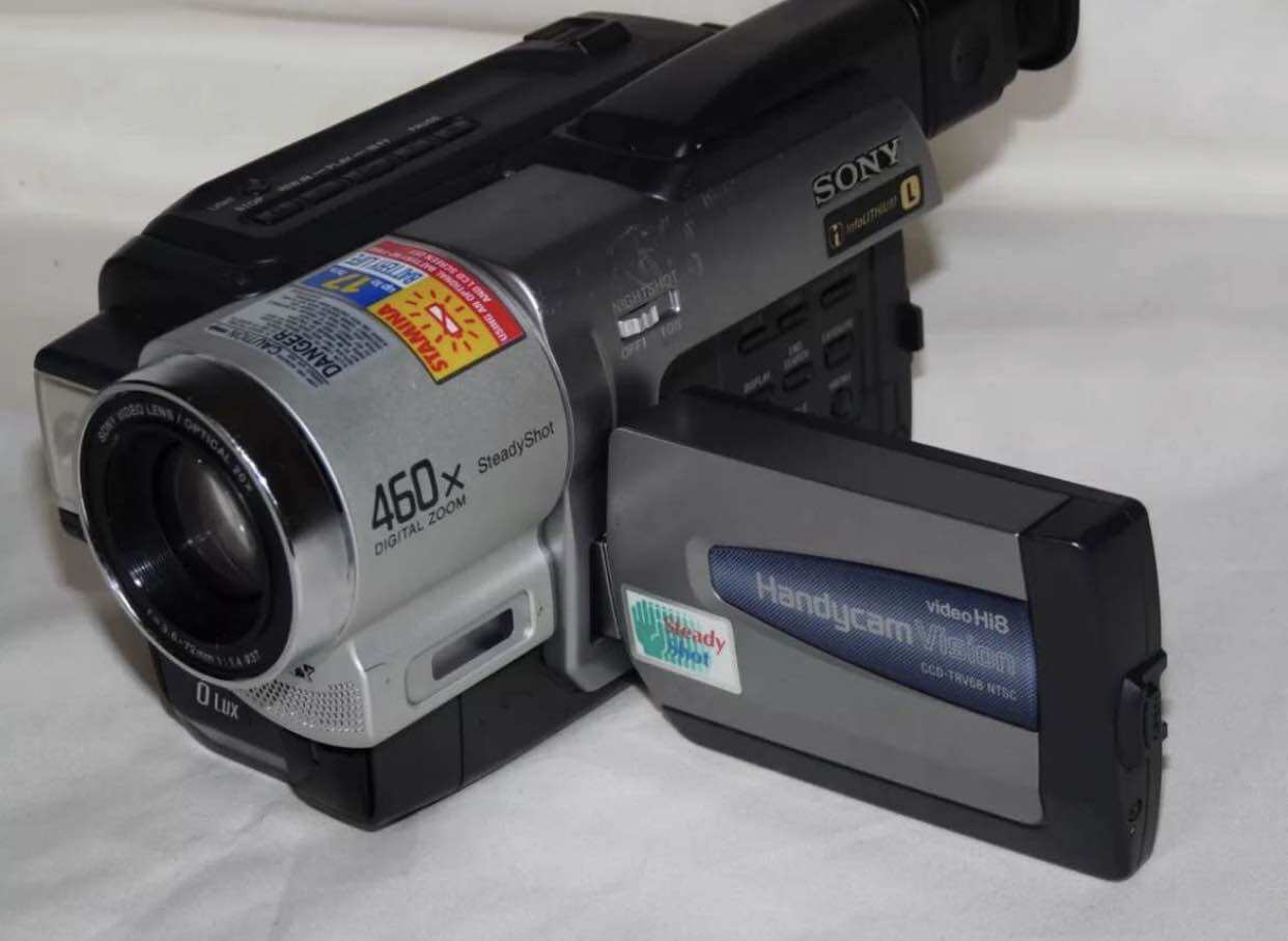 Sony CCD-TRV68 HI8 8mm Video8 camera Camcorder Video Transfer ...