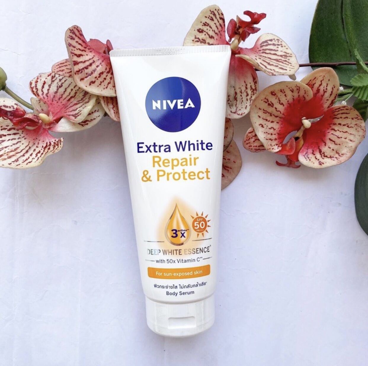 320 ml. ผลิต 07/21 Nivea สีขาว Extra White Repair&Protect SPF50 PA ...