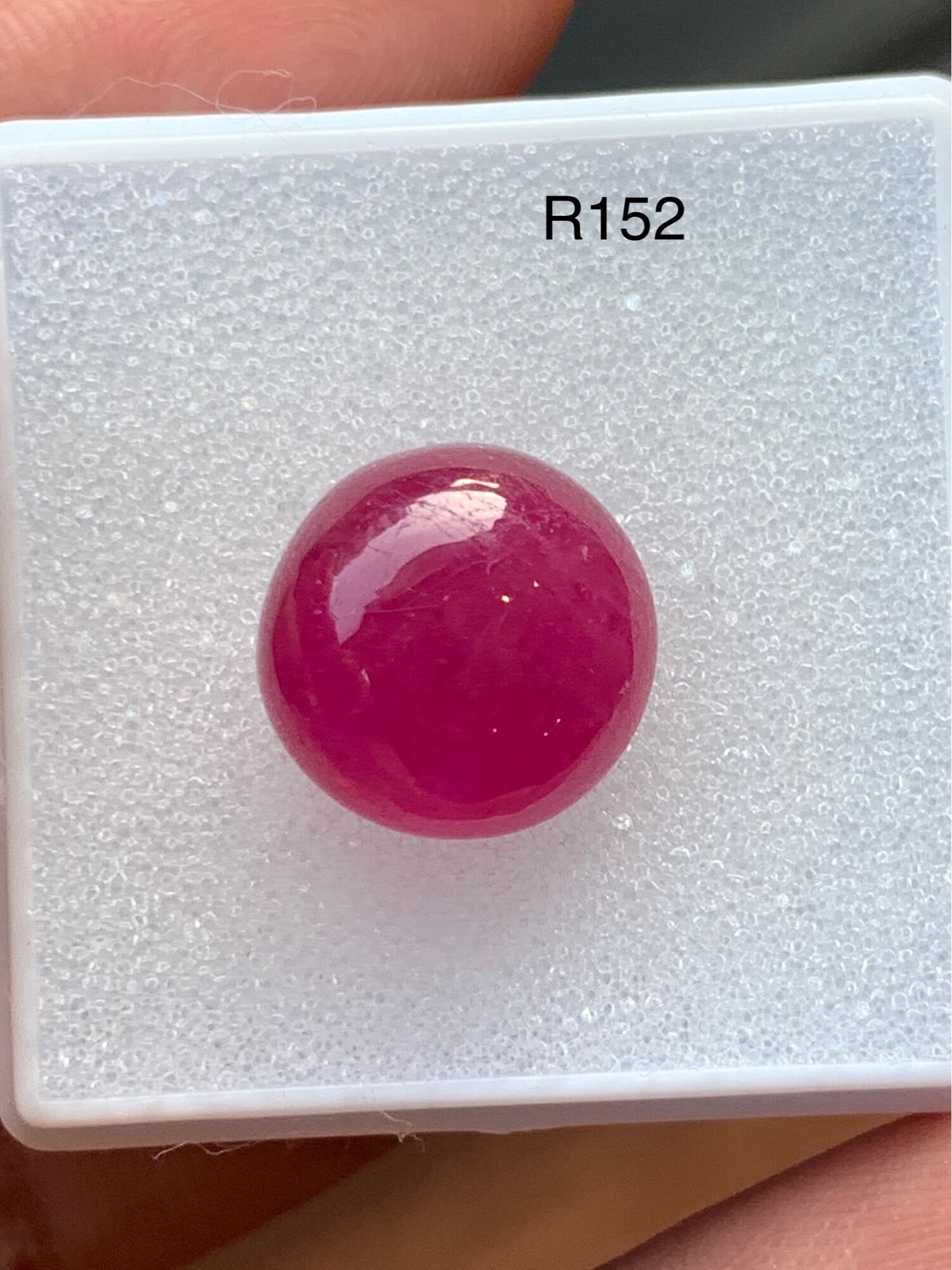 R152 พลอยทับทิมอาฟริกา เผาใหม่ จำนวน 1เม็ด นน 9.55 กะรัต ขนาด 11.2x11 ...