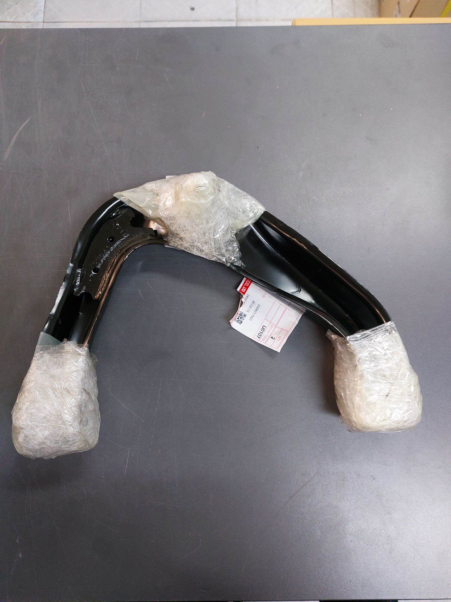 แขนปีกนกบนขวา NISSAN NAVARA NP300 D23 54524-4JA2C LINK COMPL-FRONT ...