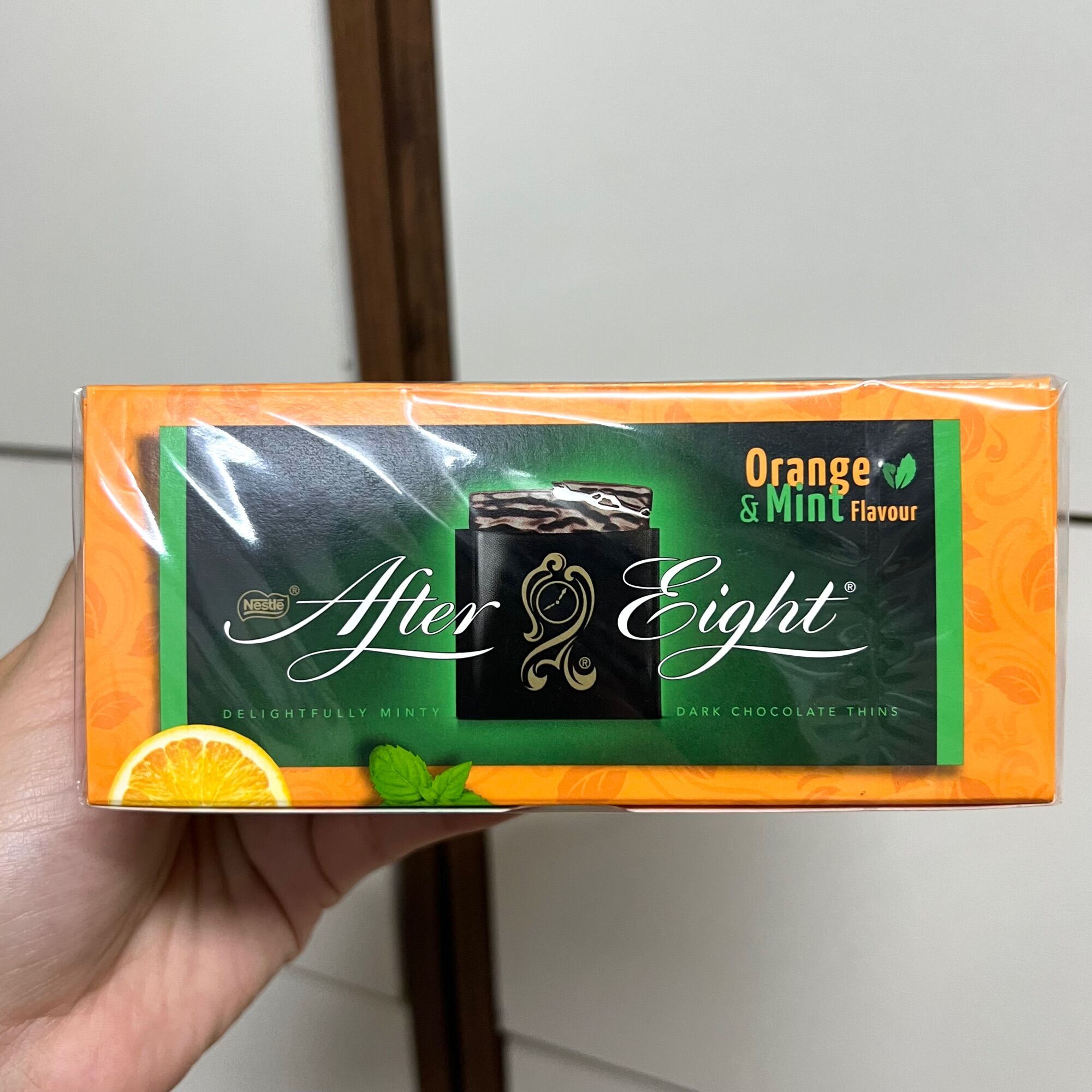 Nestle After Eight Mint Chocolate ช็อกโกแลตสอดไส้มิ้นต์ - MixASale