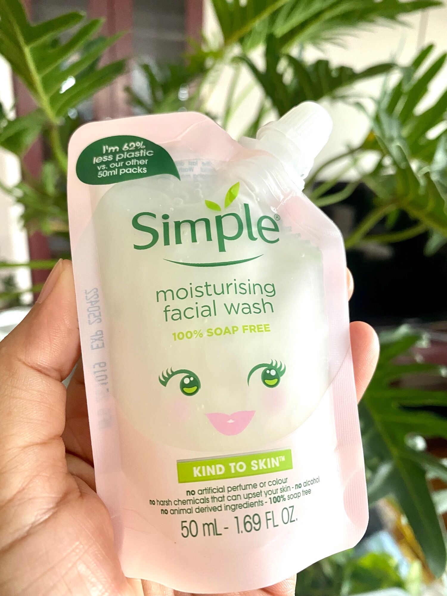 พิเศษ 1 แถม 1 Simple Moisturising Facial Wash 50 ml 100 Soap Free ...