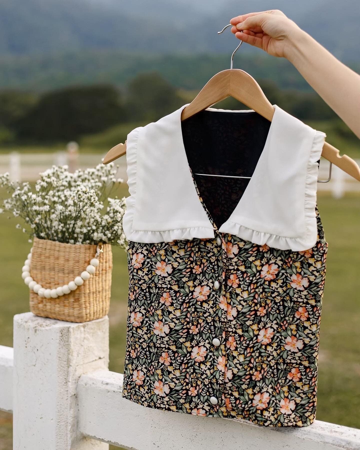KEEPER - Yayee top เสื้อลายดอก คอปก vintage - Keeper_officials - ThaiPick