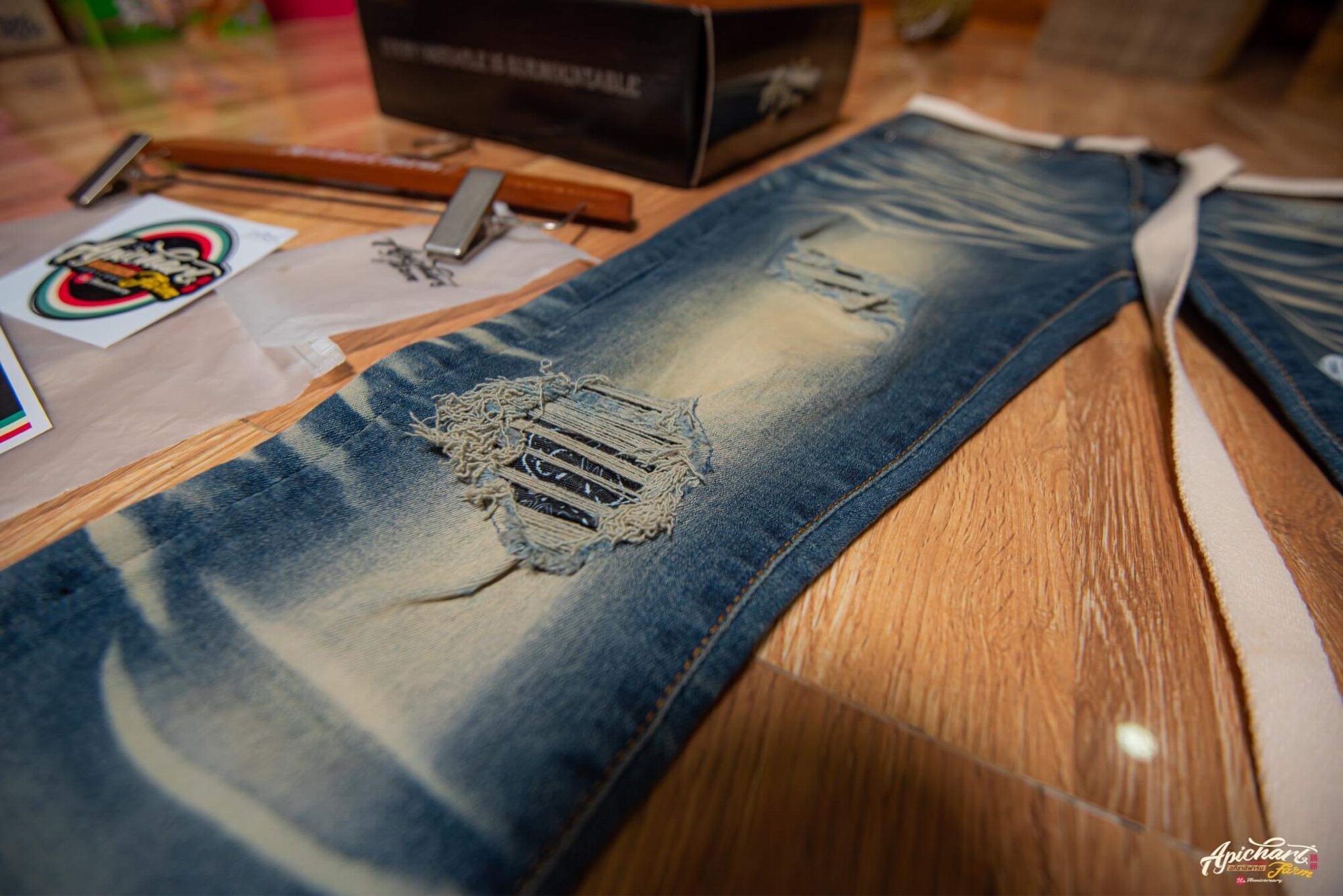 กางเกงยีนส์ Apichart Farm V2 - MonsterShop.2018 - ThaiPick