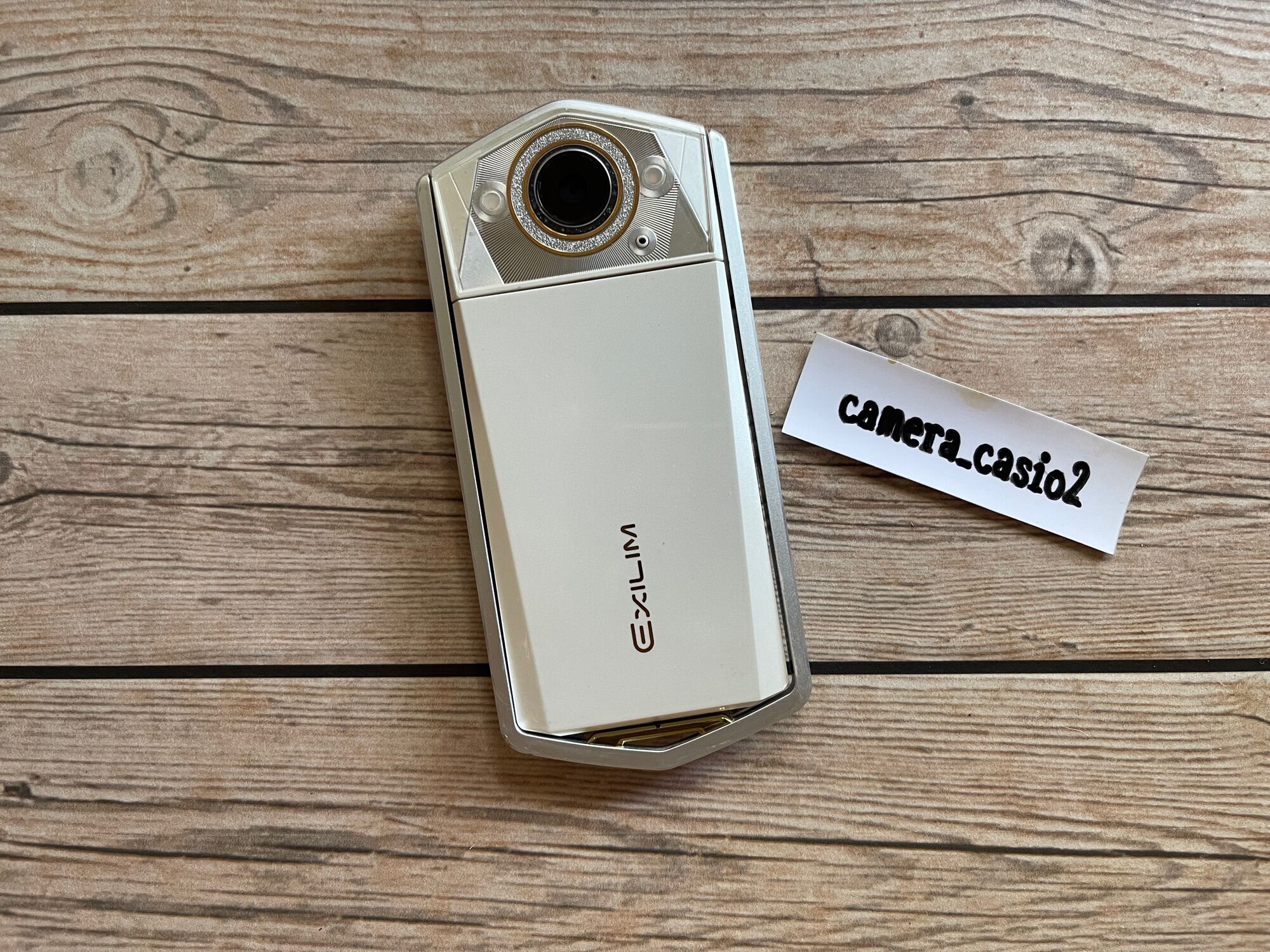 กล้องฟรุ้งฟริ้งมือ2 รุ่น TR80 สภาพสวย ราคาถูก - camera_casio2 - ThaiPick