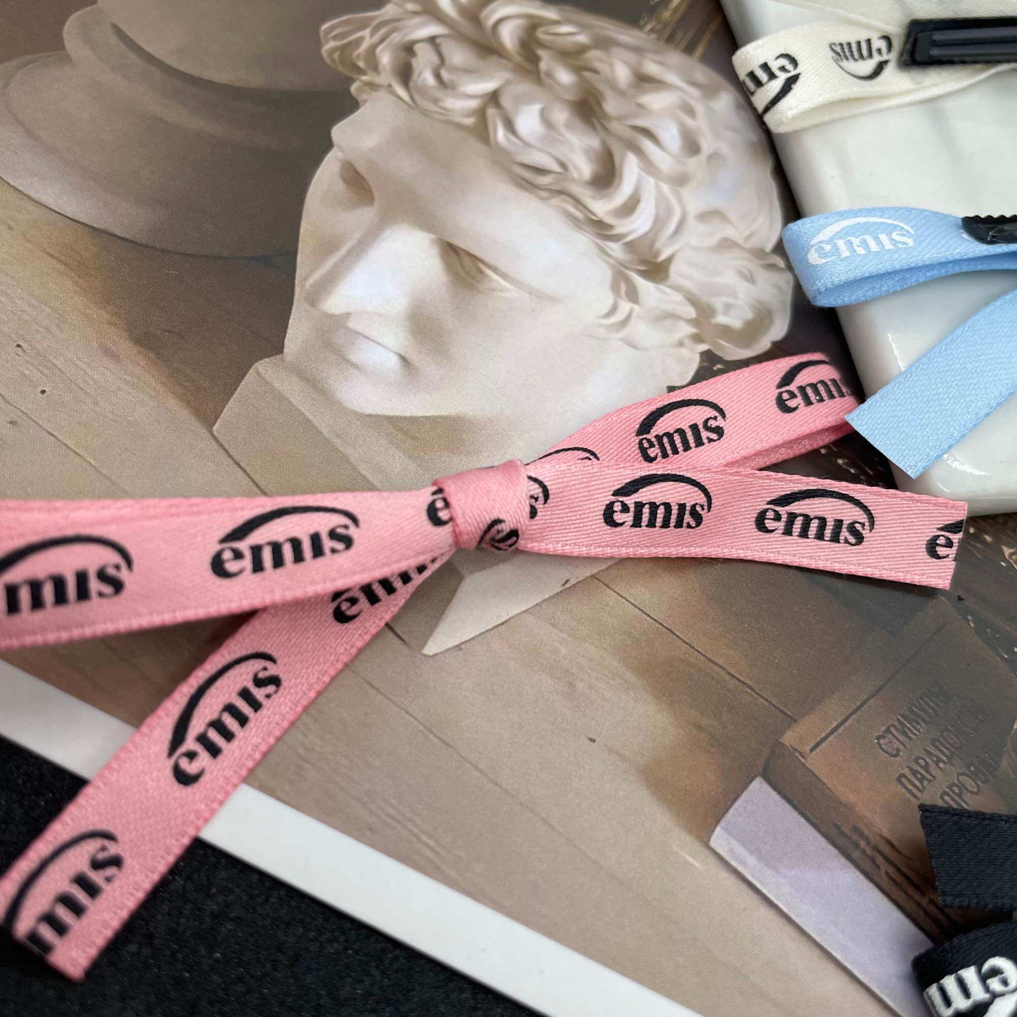 EMIS NEW LOGO RIBBON HAIR CLIP ที่หนีบผม ริบบิ้น โลโก้ใหม่ EMIS เกาหลี ...