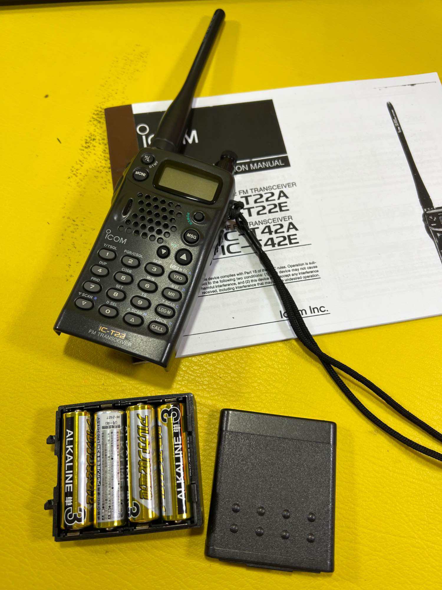 Icom ic-T22. Made in japan. VHF import from Japan Second hand - MUSEN ...