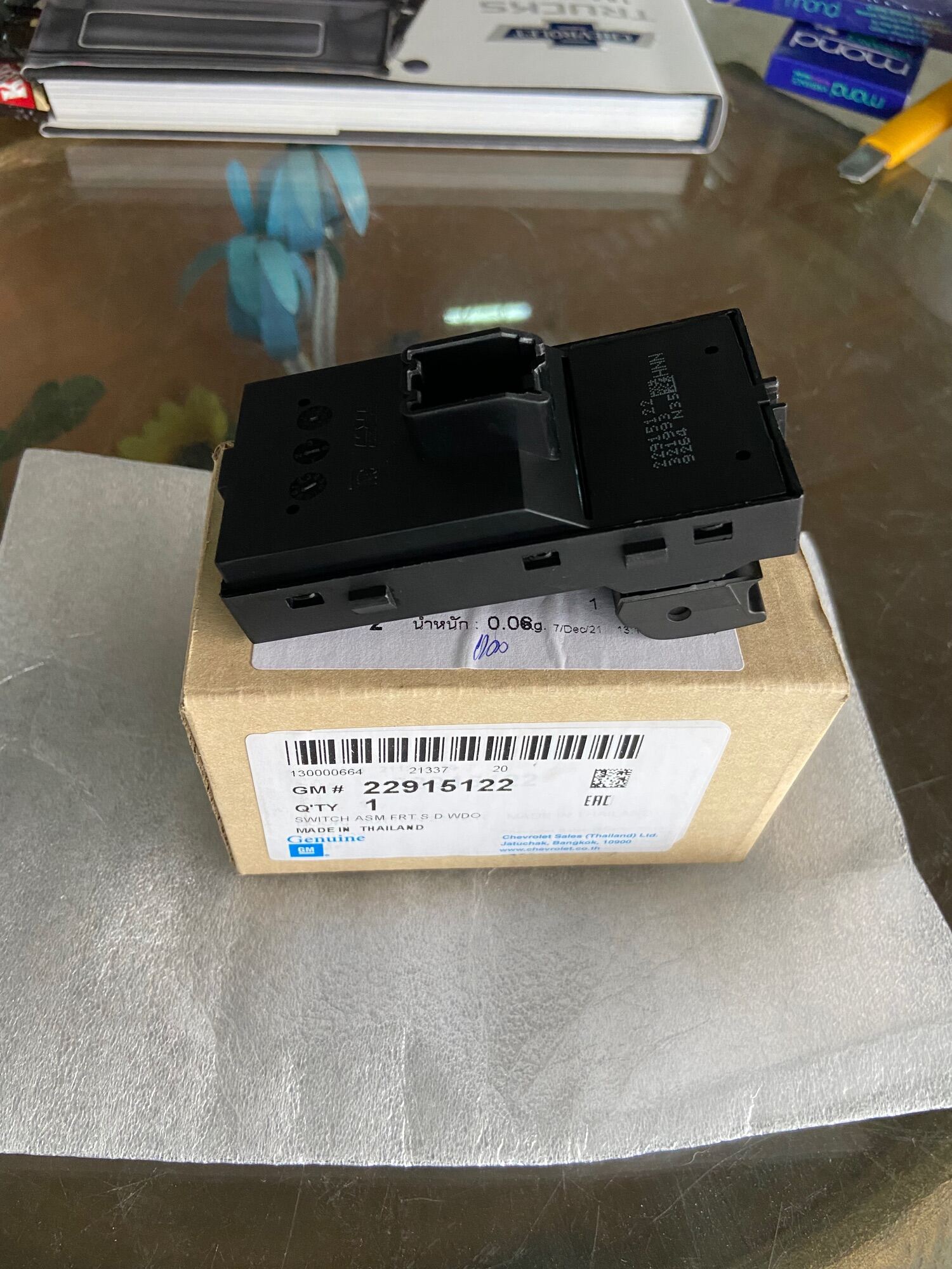 สวิตกระจกประตูหน้าขวา Chevrolet Colorado cab ปี2017-2020แท้ศูนย์ ...