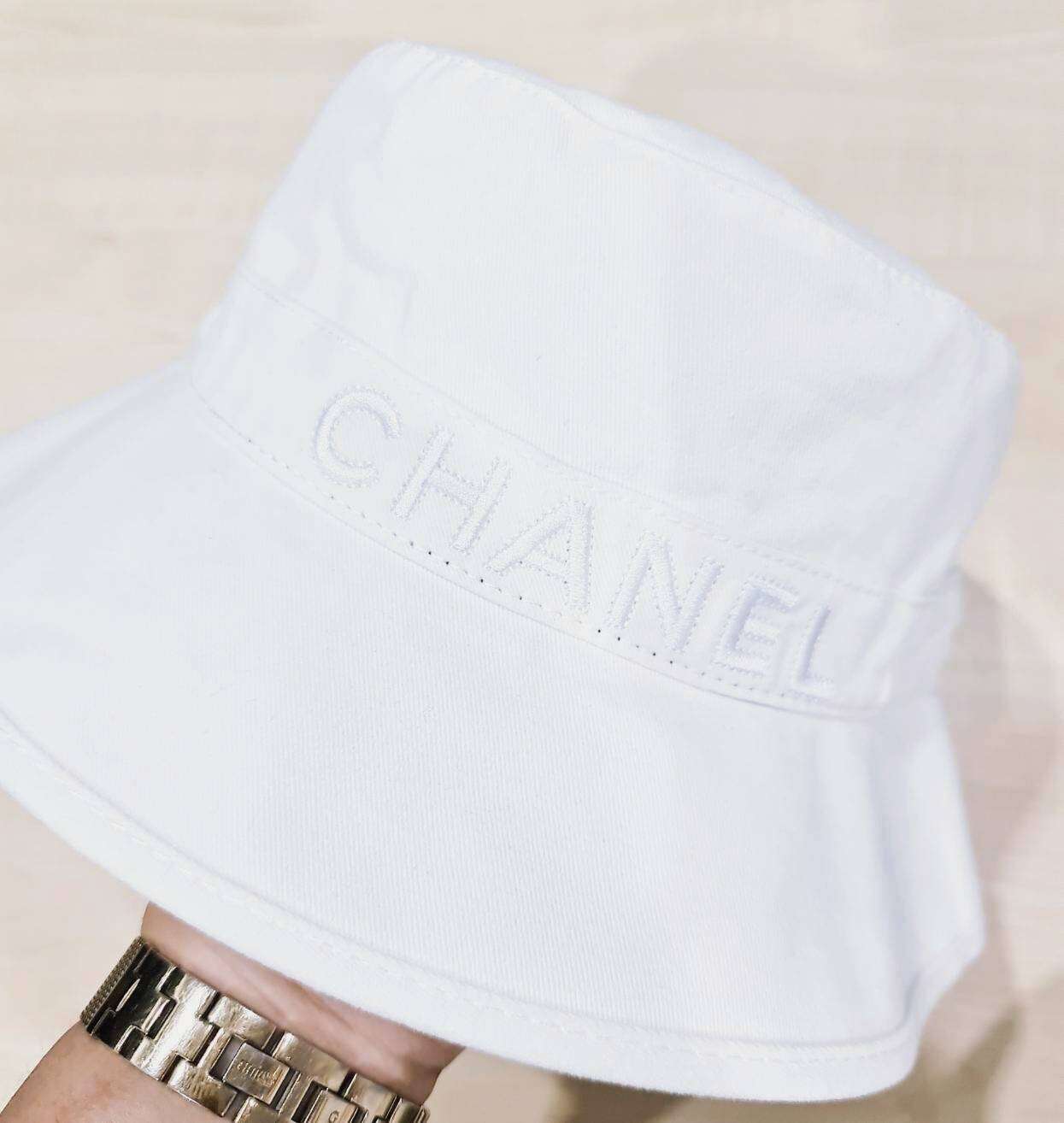 **BENE**หมวกบักเก็ต Cha nel หมวกแฟชั่น Bucket Hat หมวกกันแดด งานป้าย ...