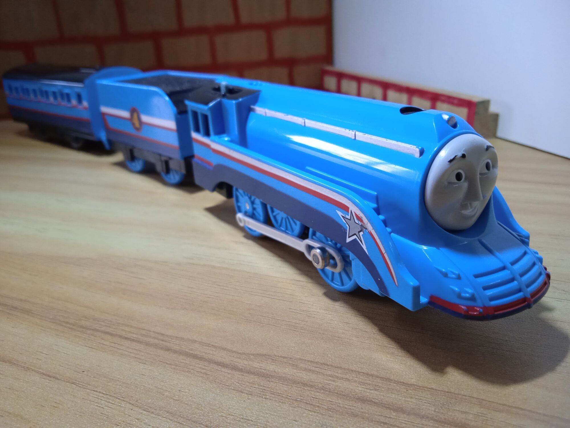 รถไฟ tomy นาย gordon shooting star เจ้าความเร็ว - เบนนี่ ลุงรถไฟ - ThaiPick