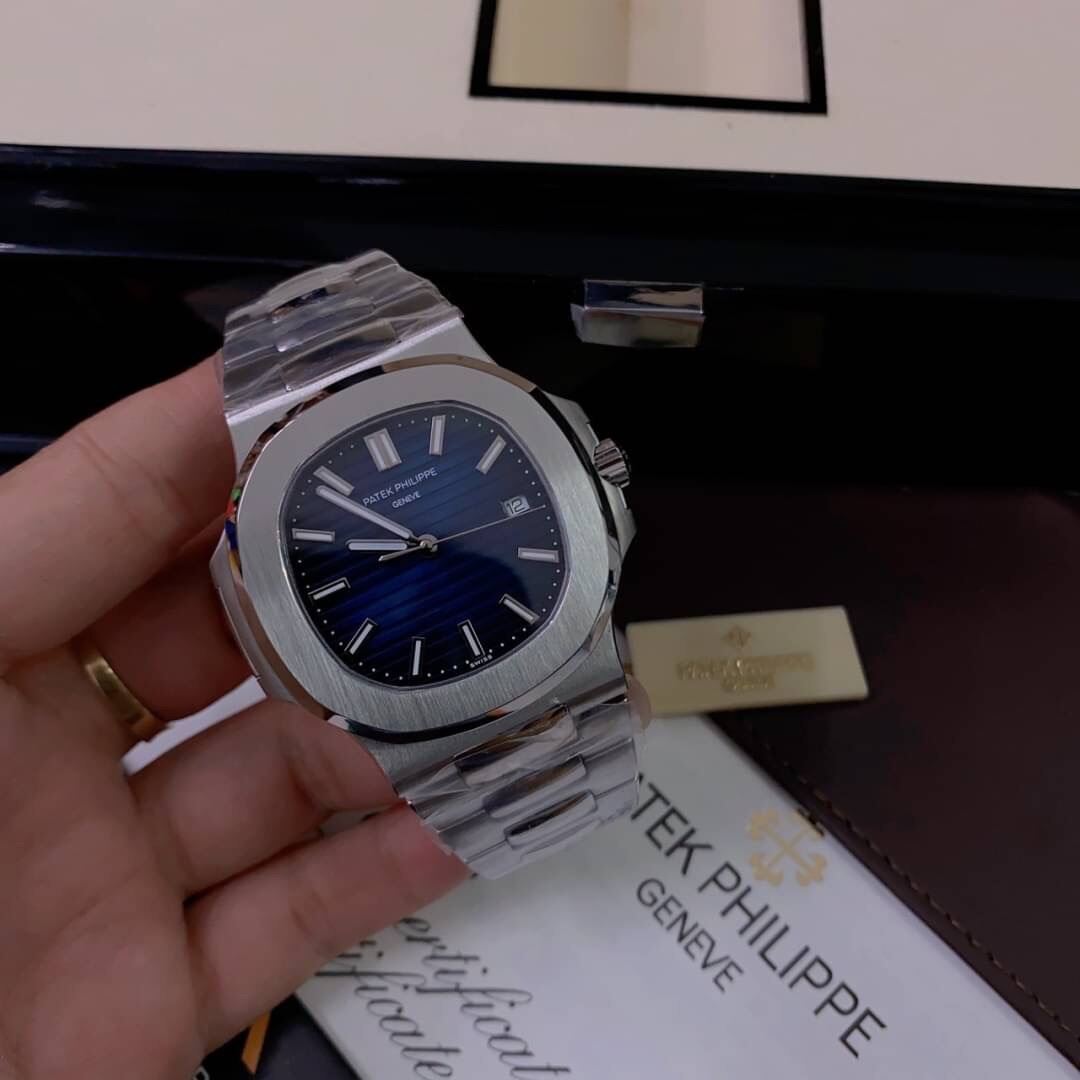 นาฬิกาข้อมือผู้ชาย ปาเต๊ะ 5711 ขนาด 40 mm ระบบออโต้ งาน Swiss PT | Lazada.co.th