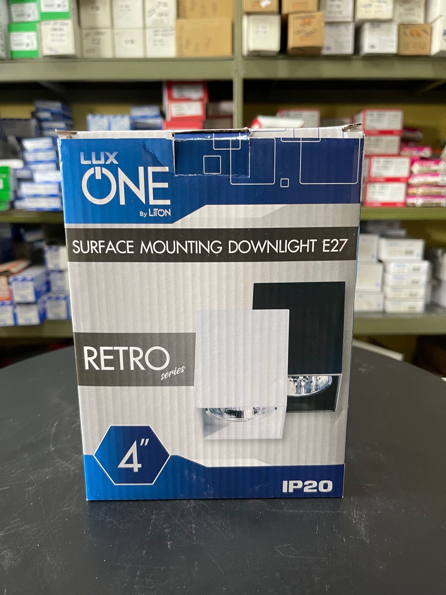 โคมไฟดาว์นไลท์ แบบลอย สี่เหลี่ยม สีดำ ขนาด 4นิ้ว ขั้วไฟ E27 | Lazada.co.th