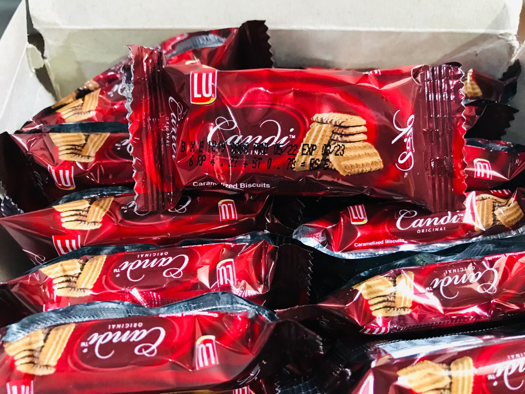 Biscuit Candi 1 box 24 Pcs - ไทยนิยมไทย - ThaiPick