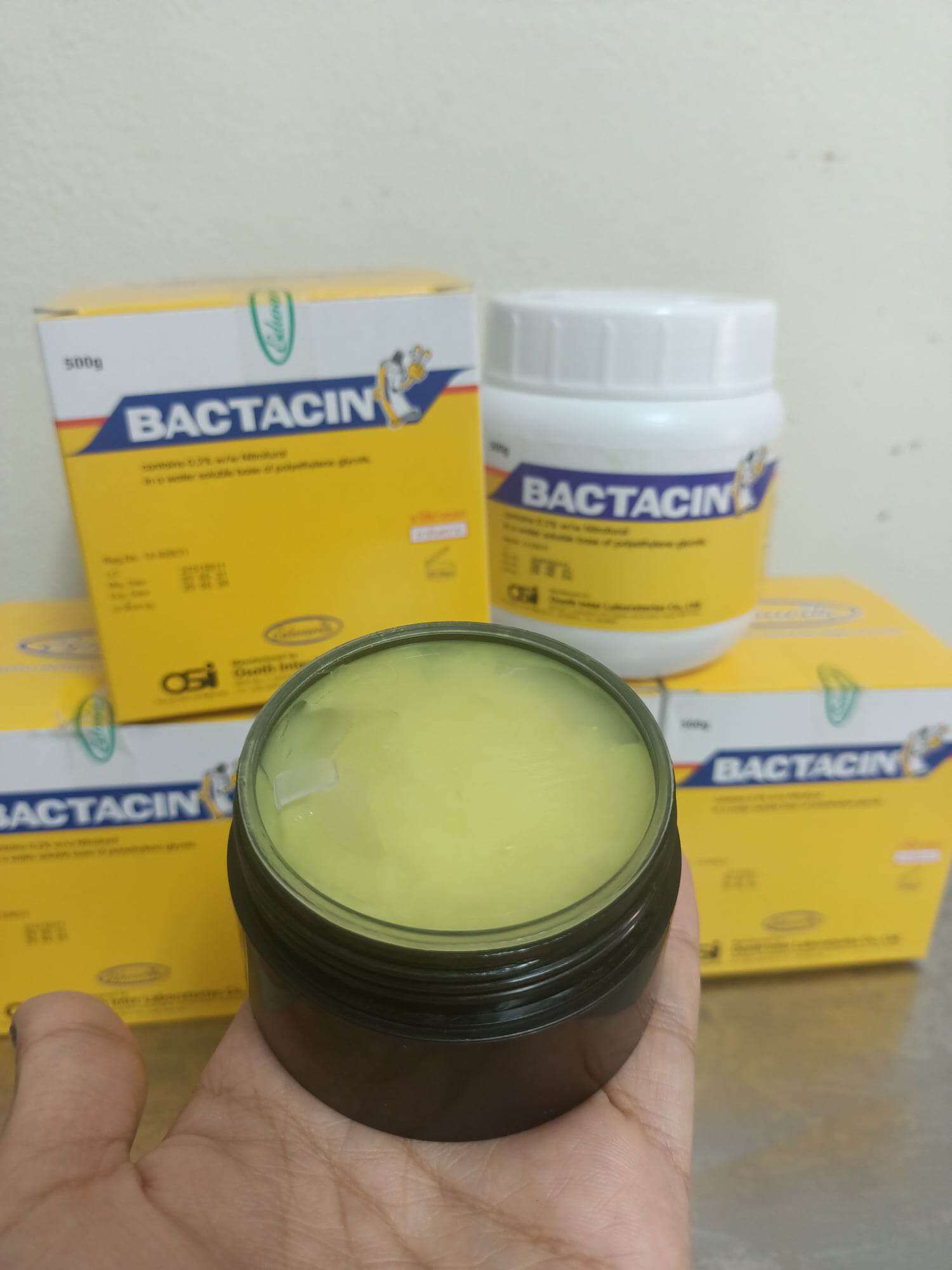 ผลิตภัณฑ์ดูแลสัตว์เลี้ยง ป้ายแผลสัตว์ Bactacin แบคตาซิน ขี้ผึ้งใส่แผล ...