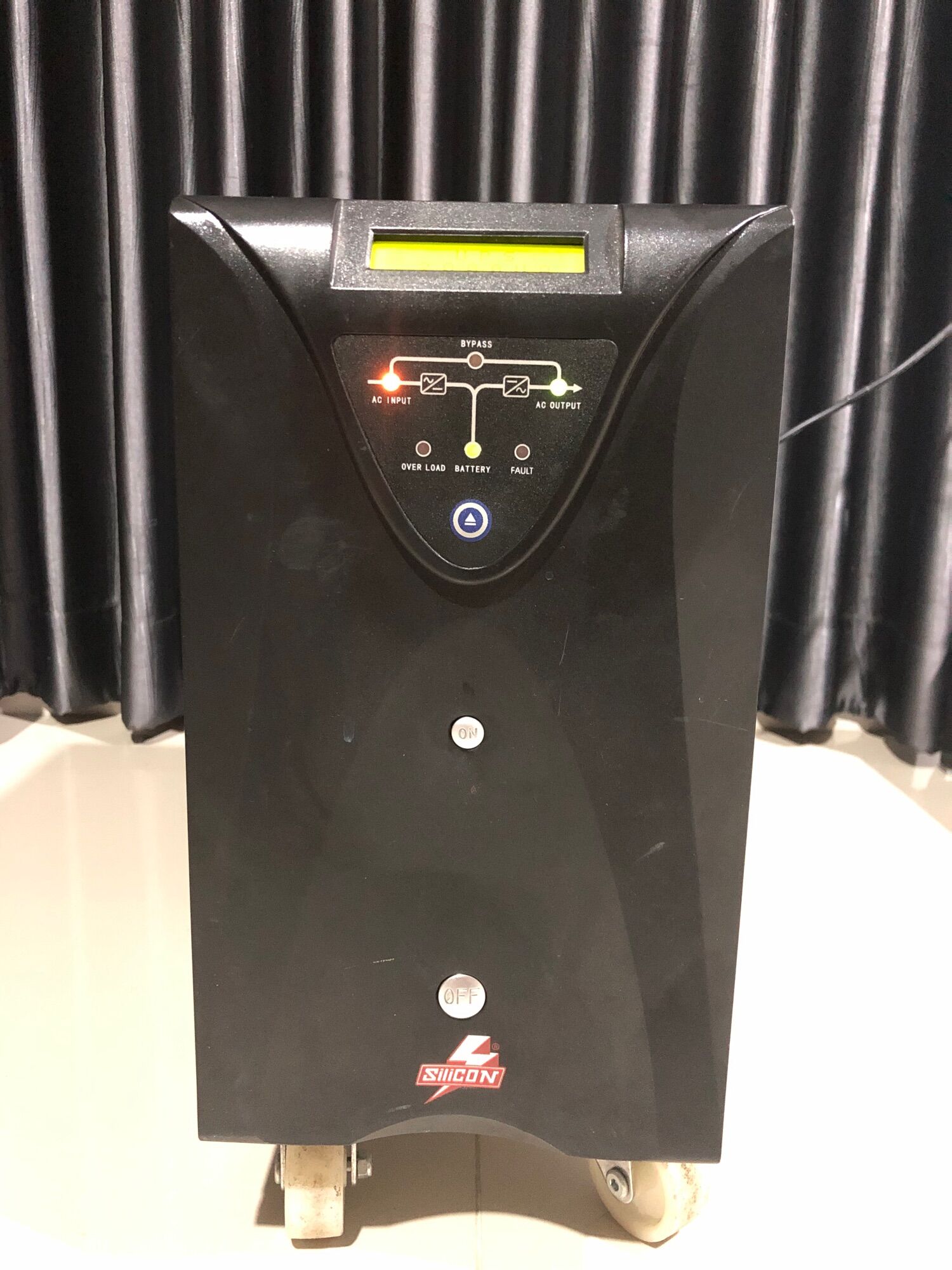 UPS เครื่องสำรองไฟมือสอง Silicon SI-2200 2000VA/1200W พร้อมแบตเตอรี่ ...