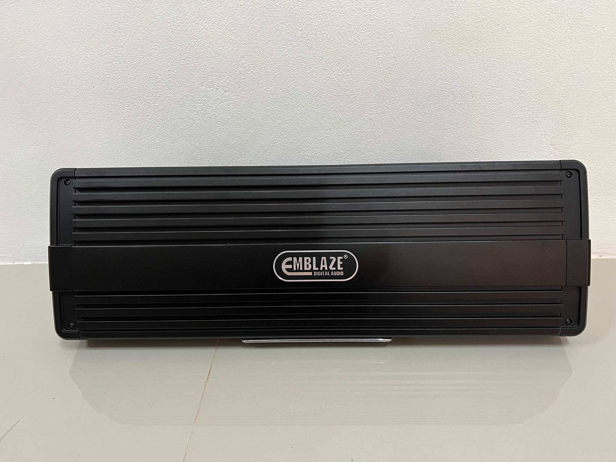 6995บาท แอมป์คลาสดีขับเบส ยี่ห้อ EMBLAZE รุ่น SA-3500.1D ค่ายเยอรมัน ...