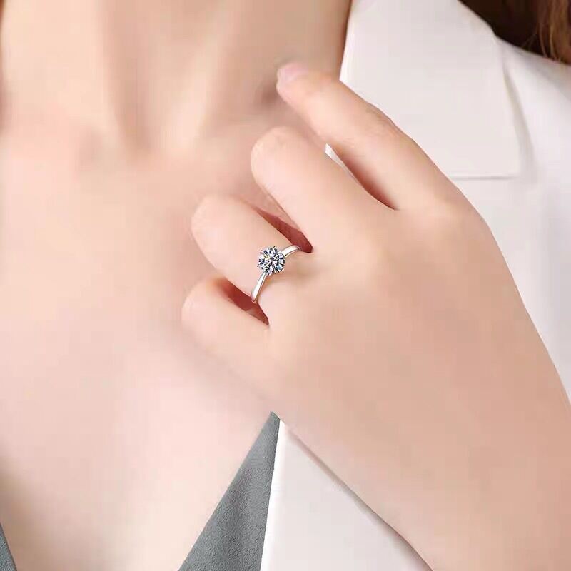LY JEWELRY แหวนคู่เงินแท้S925ฝังเพชรโมอีส D-VVS1 I9002 - LY JEWELRY - ThaiPick