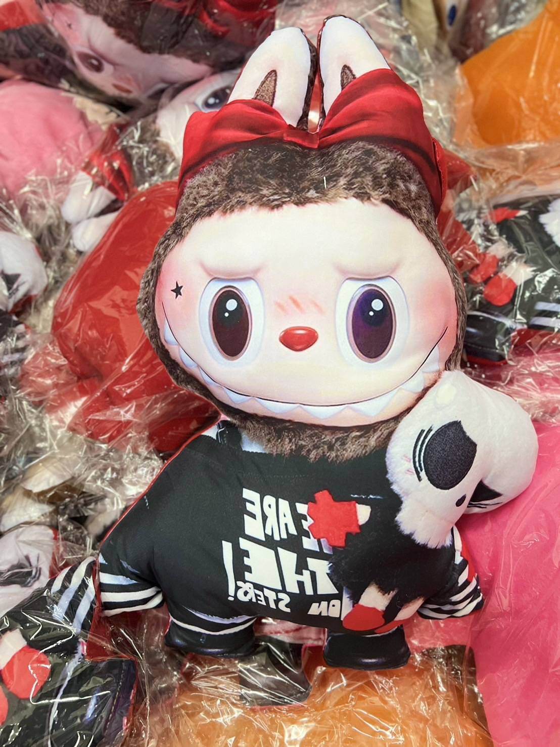 ตุ๊กตาลายบูบู้ Labubu ขนาด 40 cm. มี4แบบ | Lazada.co.th