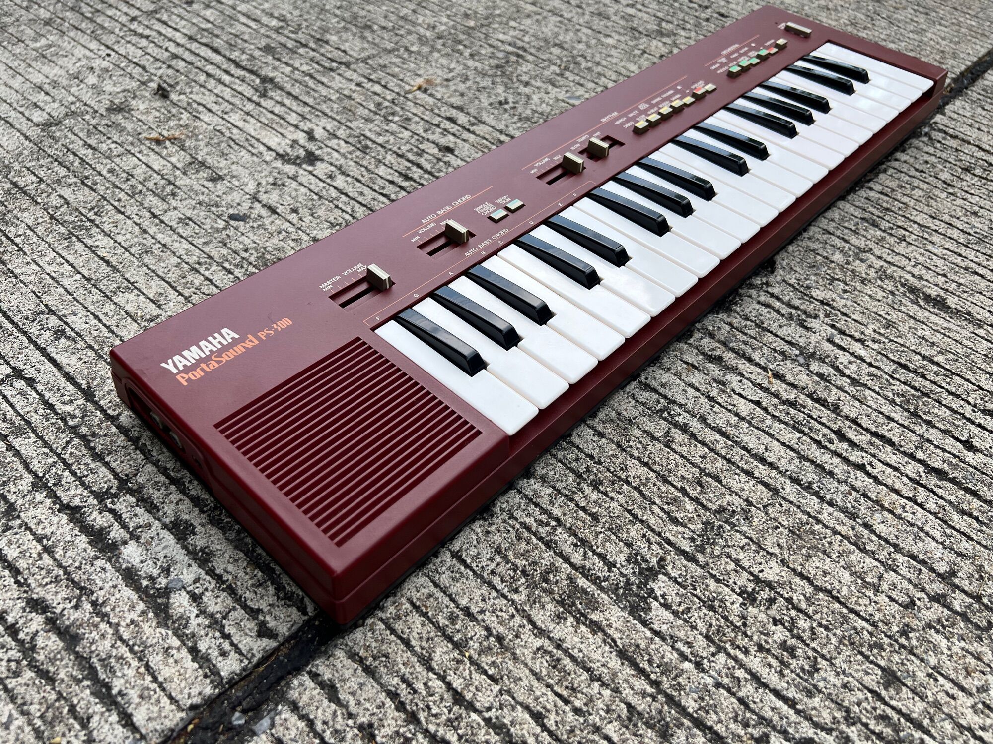 คีย์บอร์ด Yamaha PortaSound รุ่น PS-300 มือสอง - chaomusic - ThaiPick