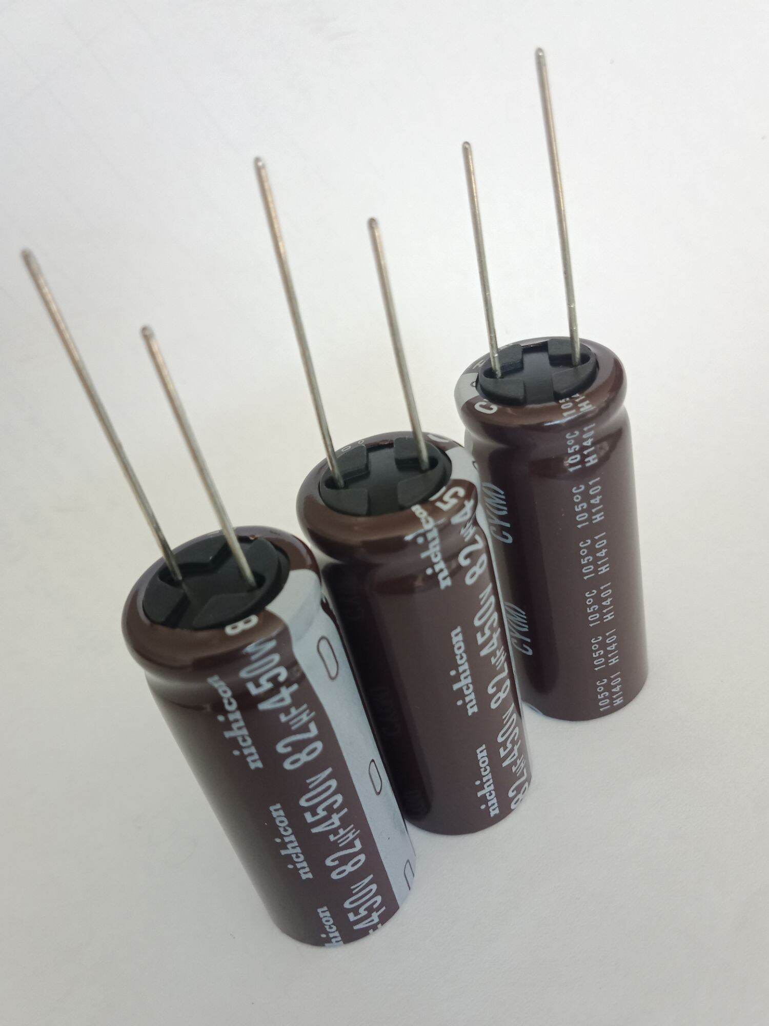 82UF 450V nichicon JAPAN คาปาซิเตอร์ 82UF สีน้ำตาล ทนร้อนสูง 105C (แพ็ค ...