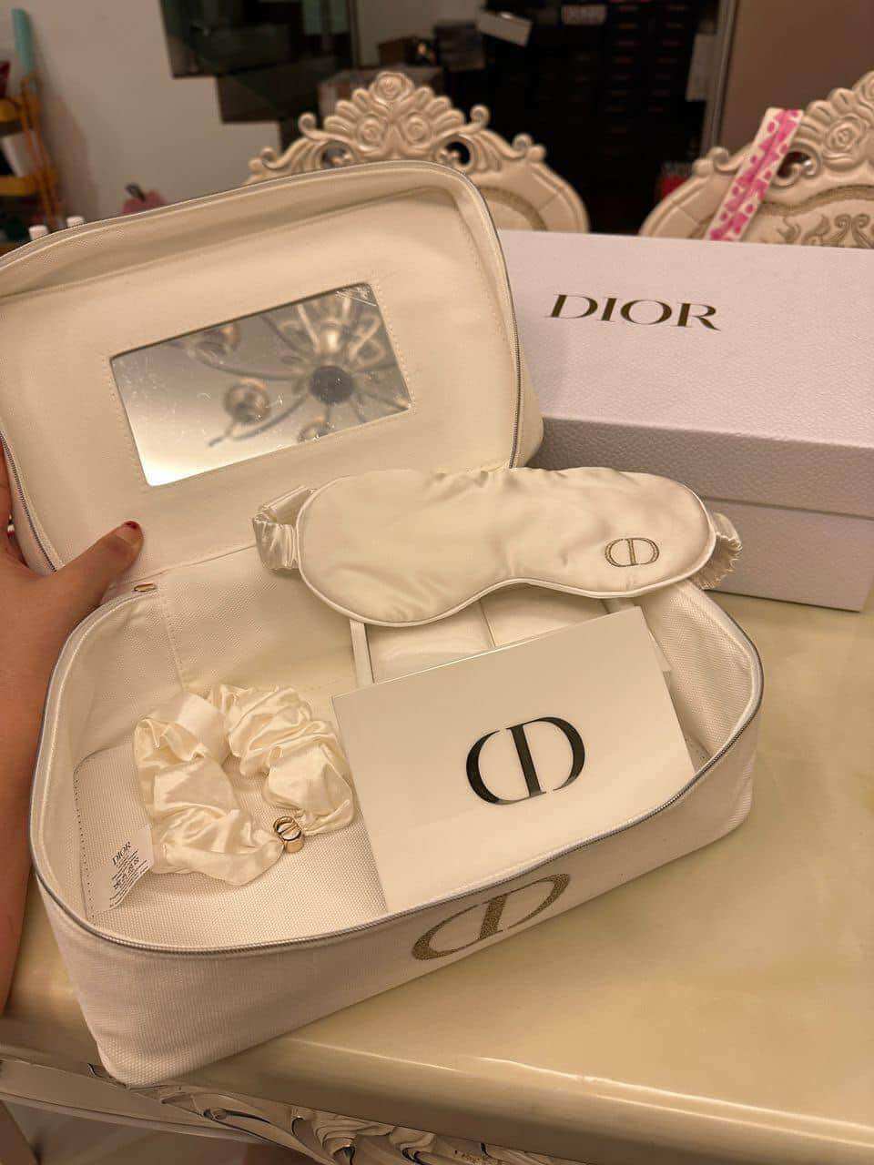 Premium gift Dior Vanity Kit - I_beautenous - ThaiPick