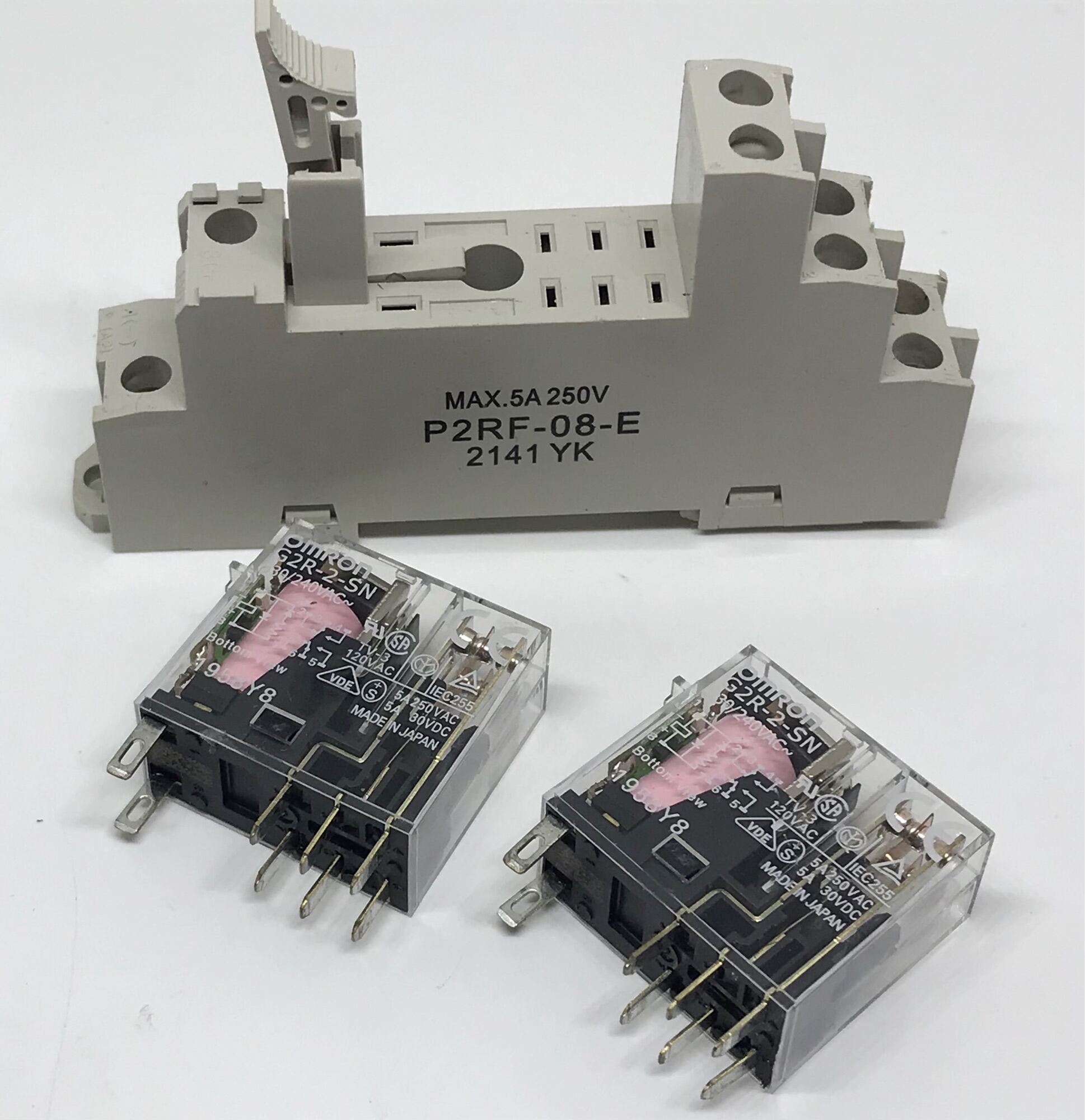 G2R-2-SN 220VAC 8ขา ซ๊อคเก็ต P2RF-08-E แพ็คละ2ตัว | Lazada.co.th