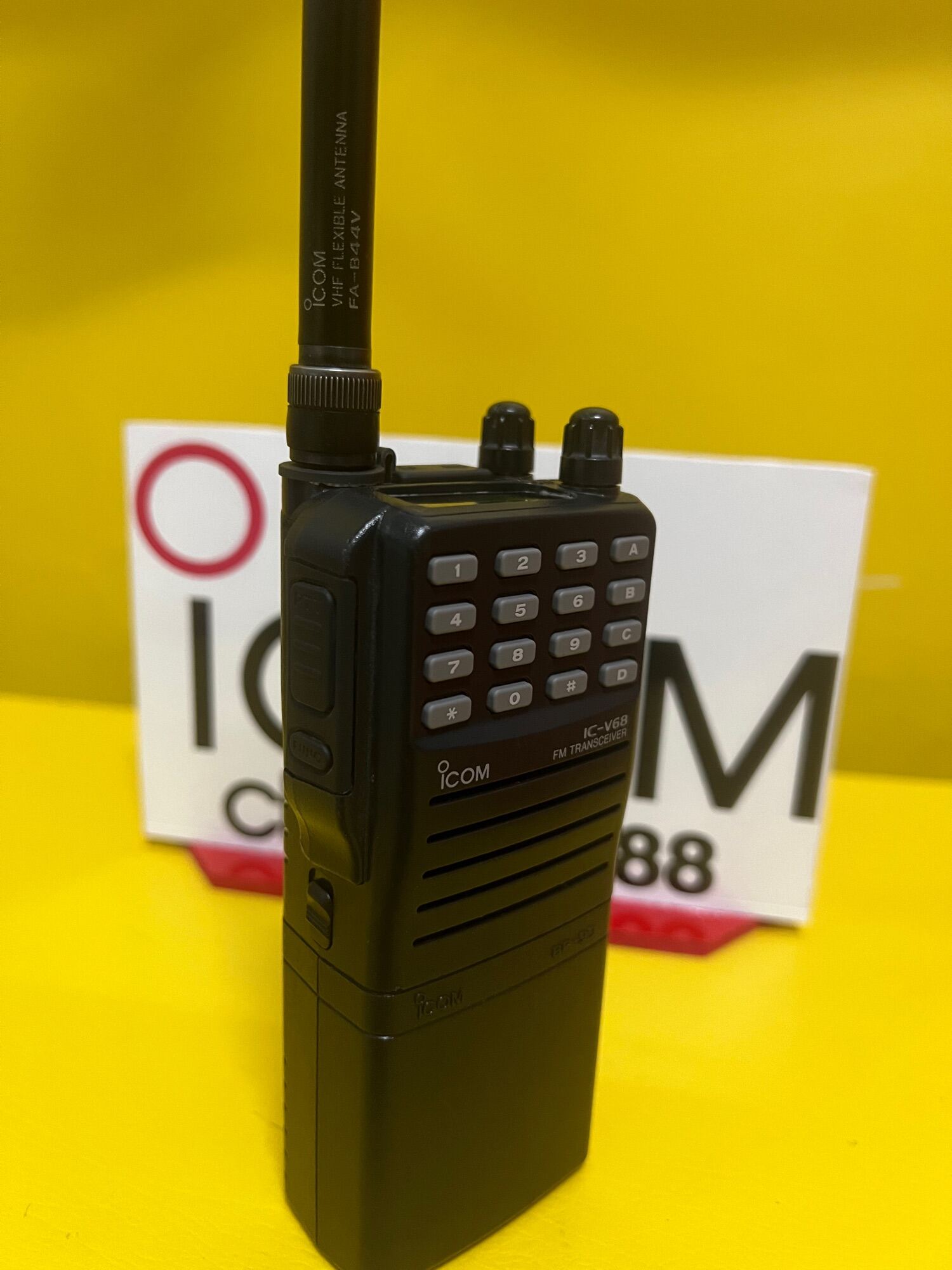 ICOM IC-V68. วิทยุสื่อสารเก่าญี่ปุ่นนำเข้า สำหรับสะสมหรือใช้งาน Made in ...
