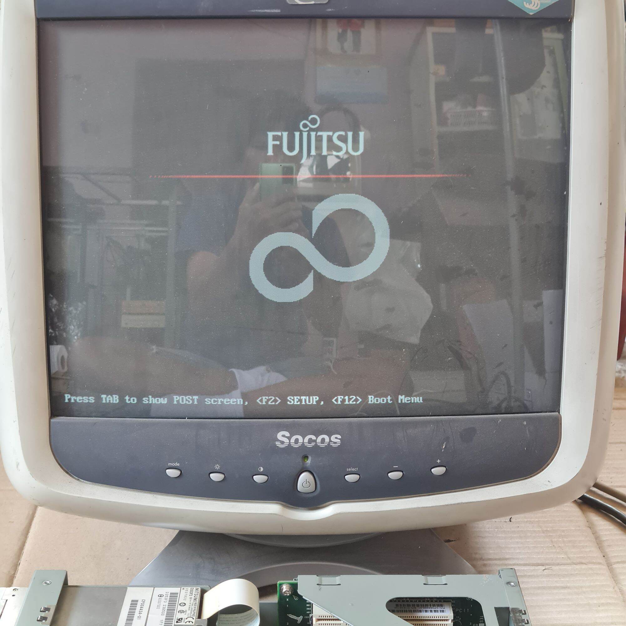 PC FUJITSU FMV-6750CL7s FMV7CL1171 AMD DURON 750MHZ / RAM 64MB / HDD 3 ...
