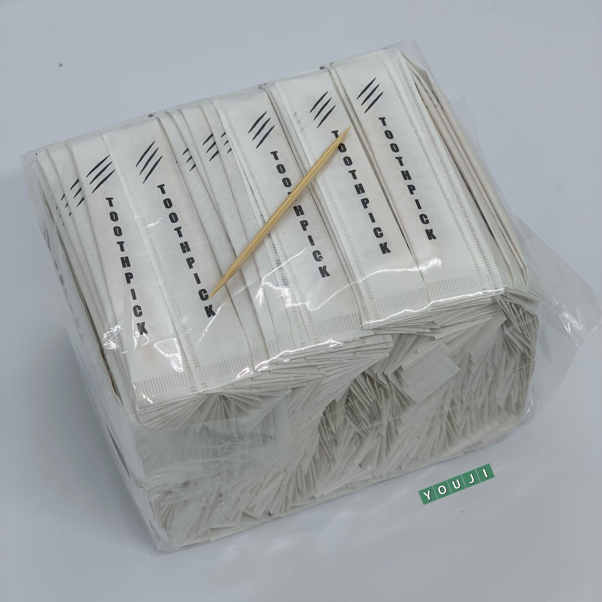 ไม้จิ้มฟันซอง 2 ปลาย แบบแพ็ค 500 ชิ้น (ซองดำ)/ Double ended toothpick ...