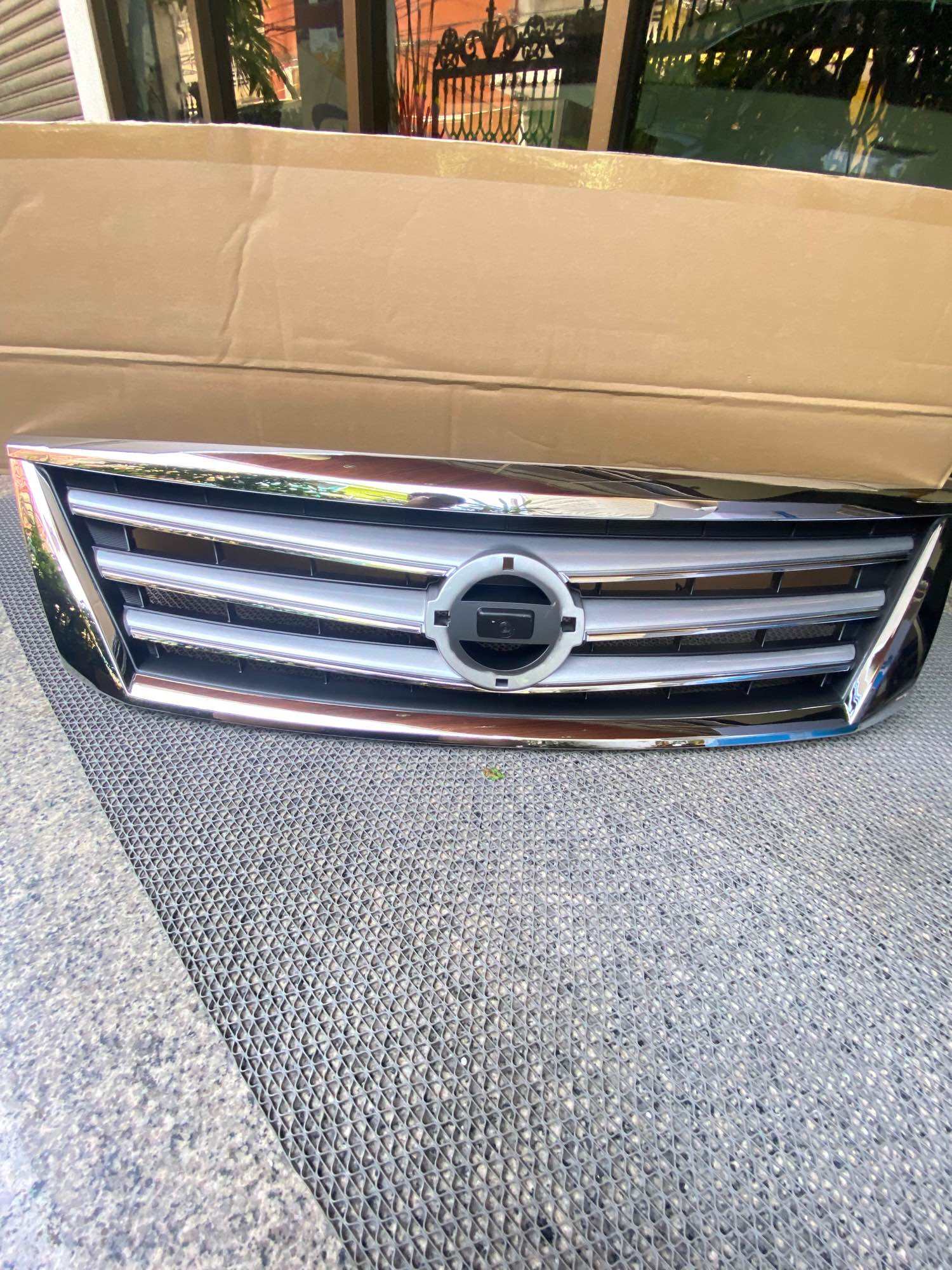 หน้ากระจังNissan teana j32 ปี2010-12 ไม่รวมโลโก้ สินค้าใหม่แกะกล่อง | Lazada.co.th