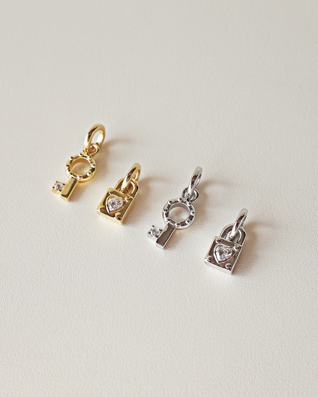 Padlock and Key charms จี้กุญแจ จี้แม่กุญแจ พร้อมสร้อยคอชายหญิง ...