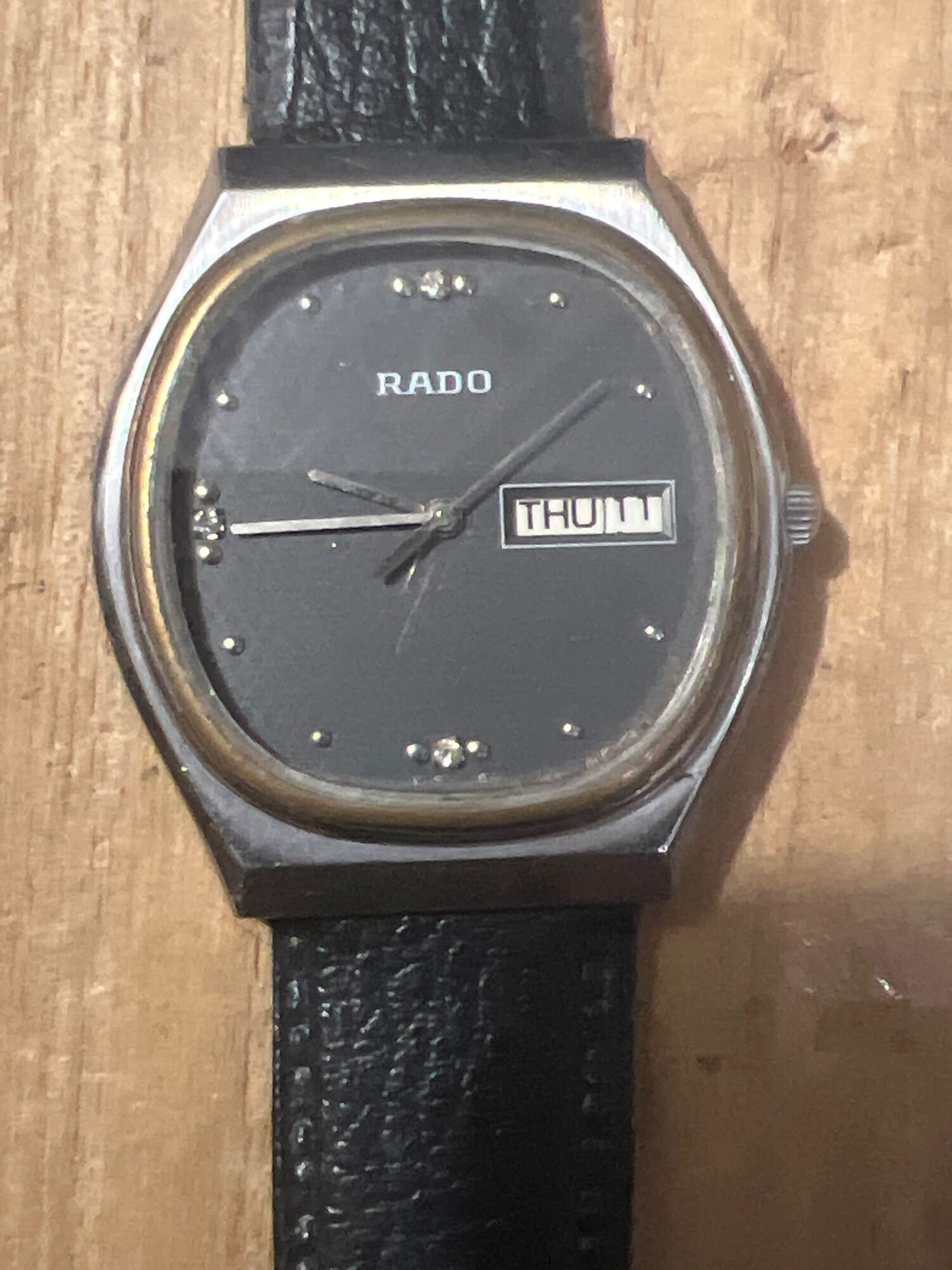 Rado quartz - ร้านโต้งพิแอลเค - ThaiPick