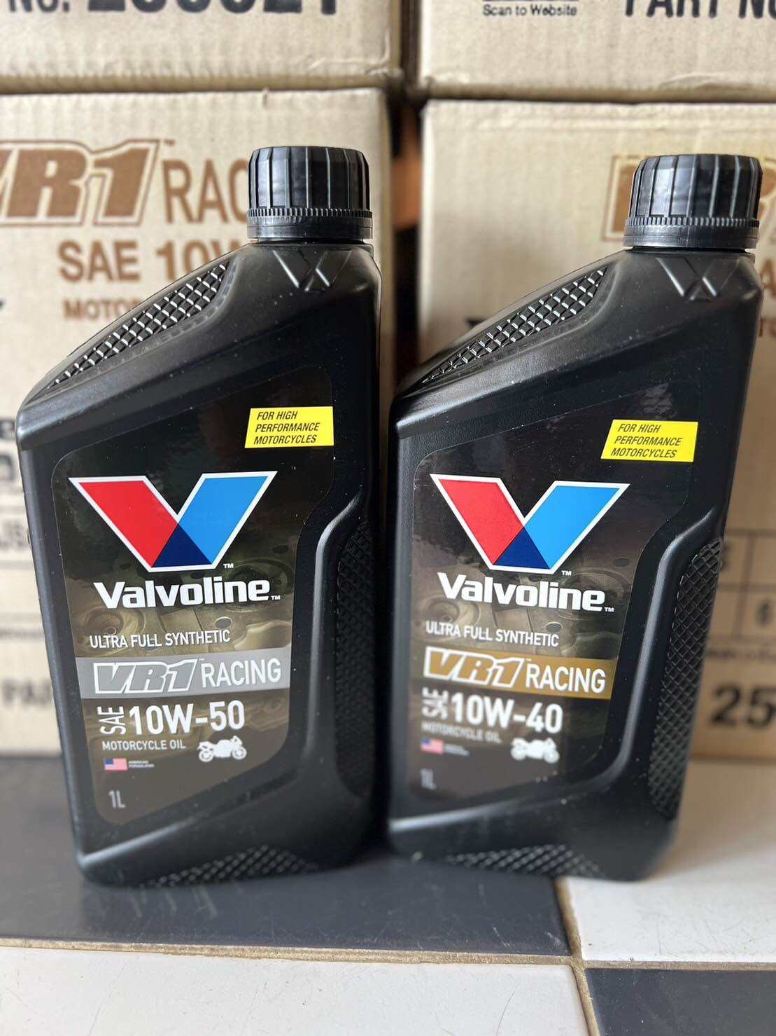 น้ำมันเครื่องมอเตอร์ไซค์ สังเคราะห์แท้ 100% Valvoline(วาโวลีน) VR1 RACING OIL วีอาร์วัน เรซซิ่ง ...